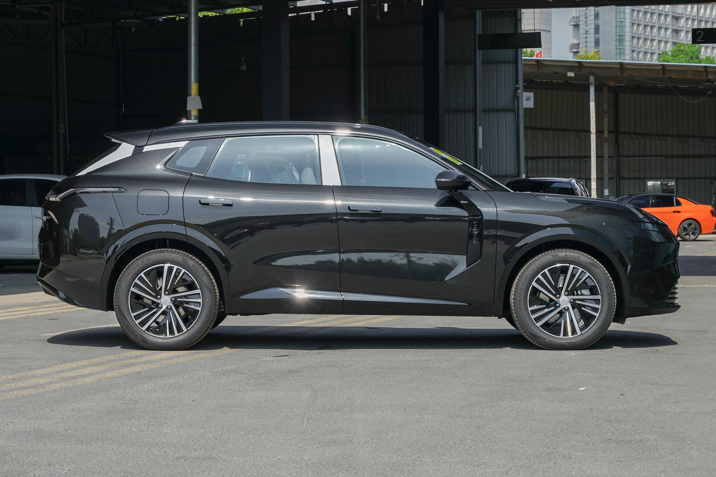 领克08 EM-P壁纸_领克08 EM-P_领克08 EM-P外观图片_2/1090张图片_领克08 EM-P/整车外观图片_懂车帝