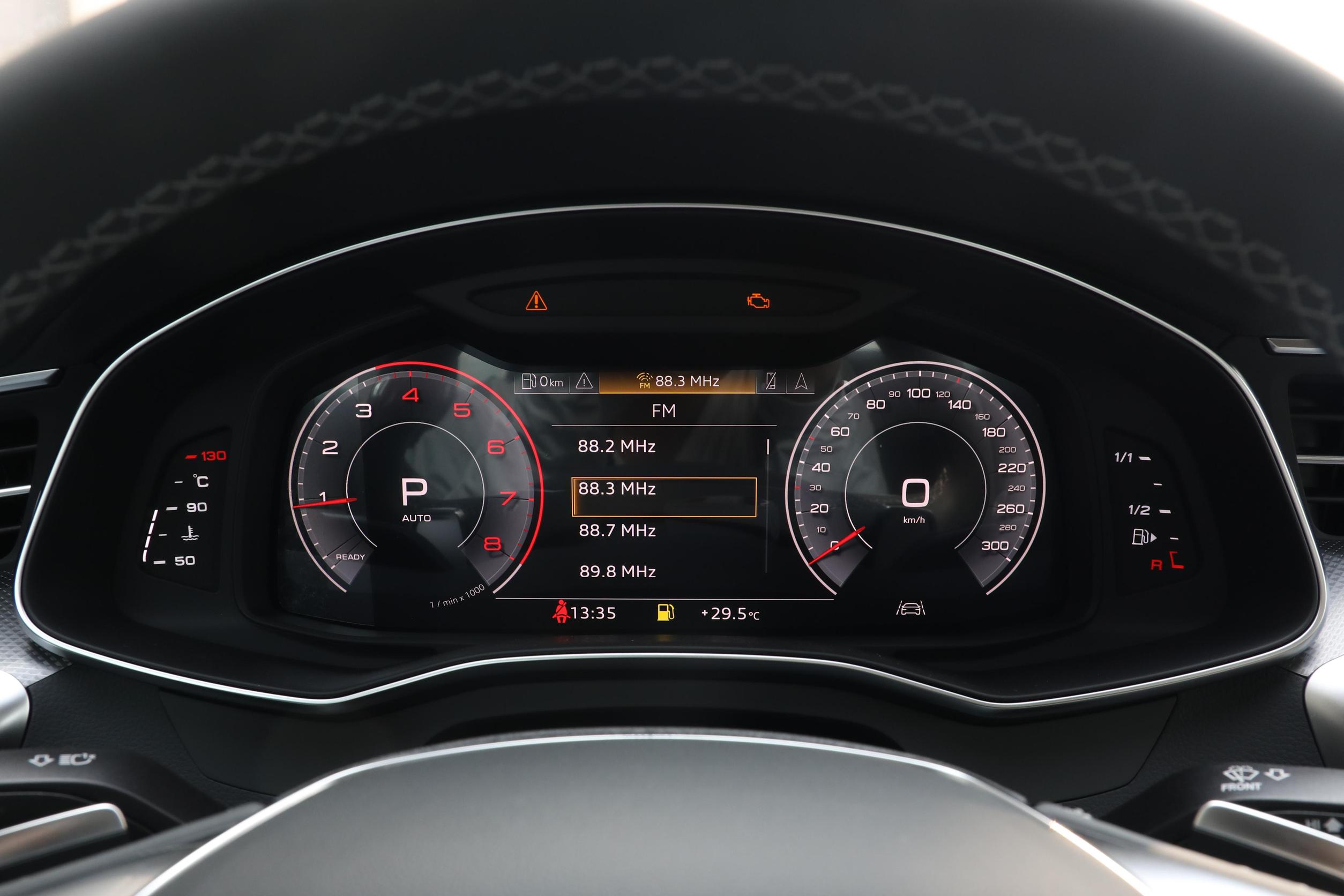 奥迪A7L 2024款 45 TFSI quattro S-line 见远型流晶套装图片_奥迪_5/47张图片_汽车内饰图库_懂车帝