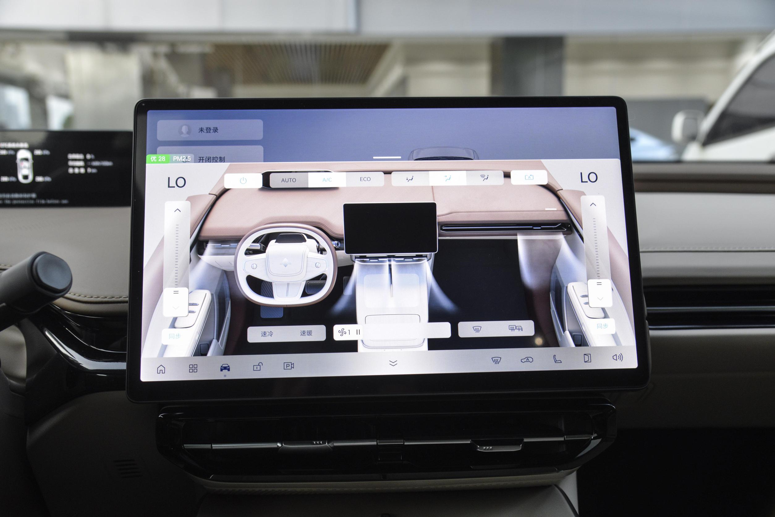 昊铂HT 2024款 670 后驱特高压版图片_昊铂_3/114张图片_汽车内饰图库_懂车帝