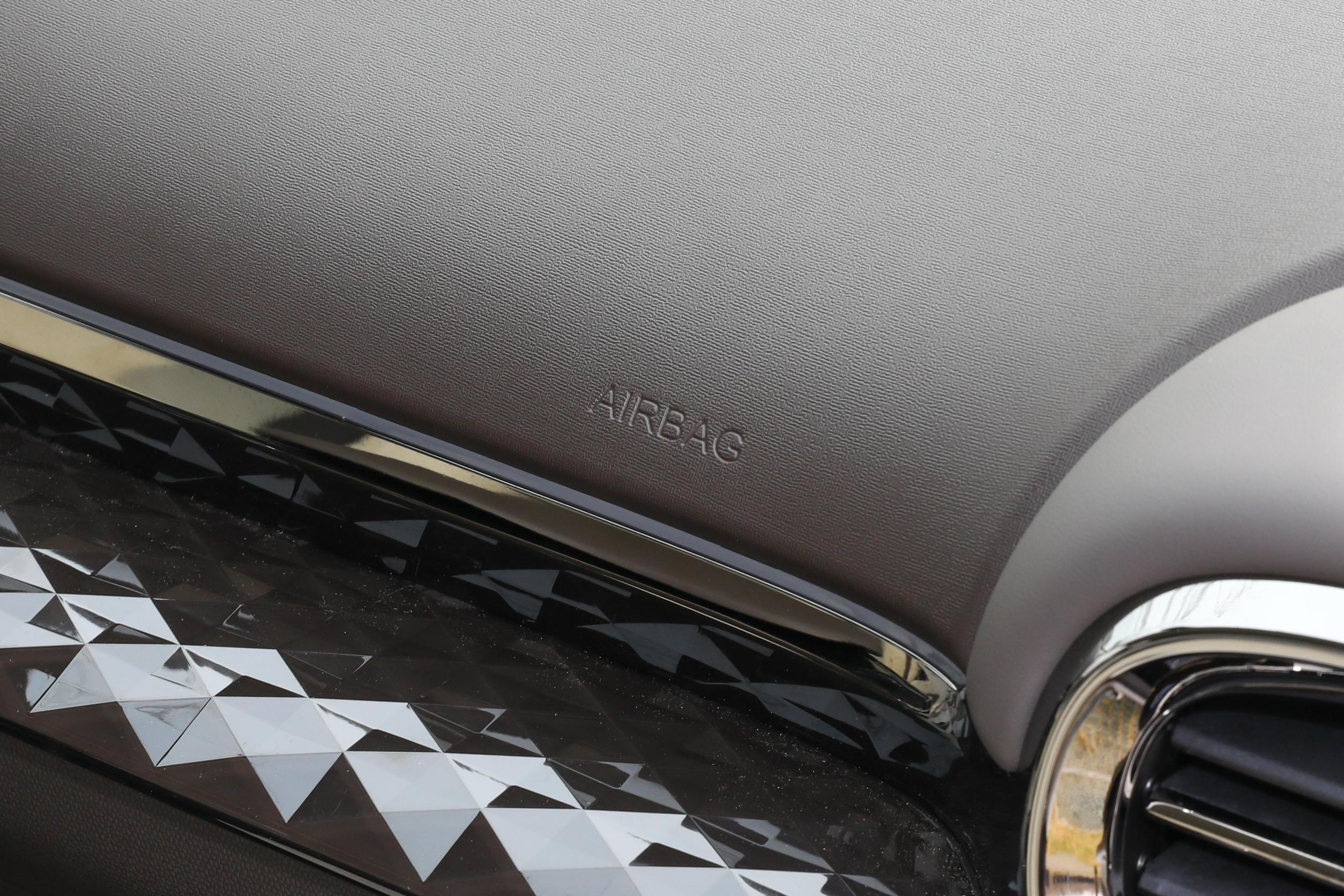 钇为3 2024款 挚爱版 330km Air图片_江淮钇为_36/109张图片_汽车内饰图库_懂车帝