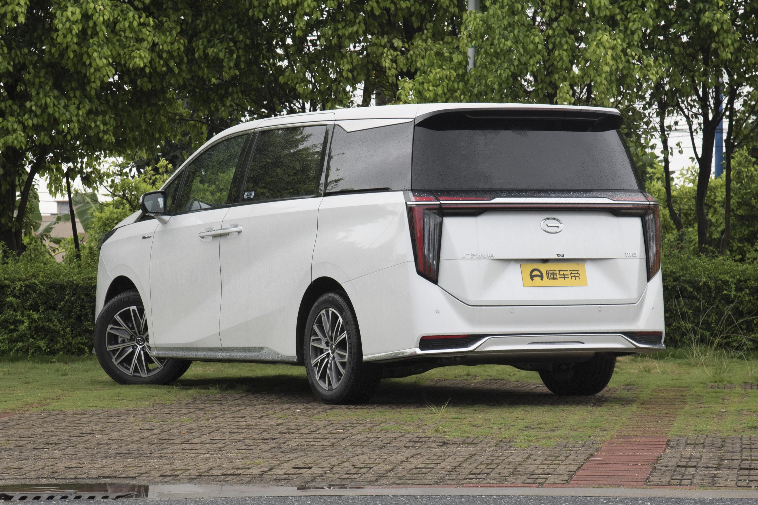 传祺M8 2024款 大师系列 2.0TGDI 至尊版图片_广汽传祺_65/122张图片_汽车外观图库_懂车帝