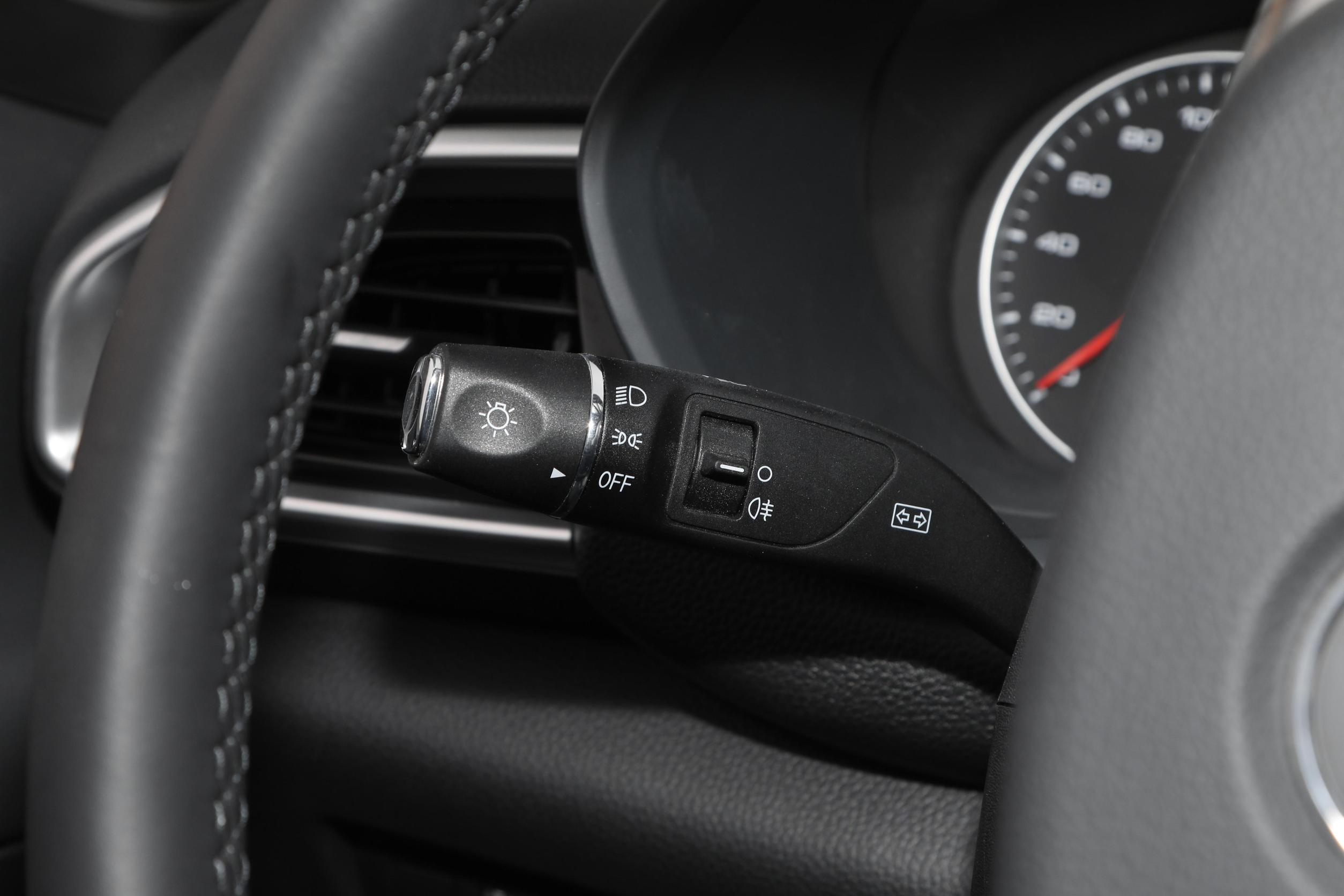 大将军F9 SUV 2023款 2.0T 汽油自动四驱豪华型图片_福田_1/42张图片_汽车内饰图库_懂车帝