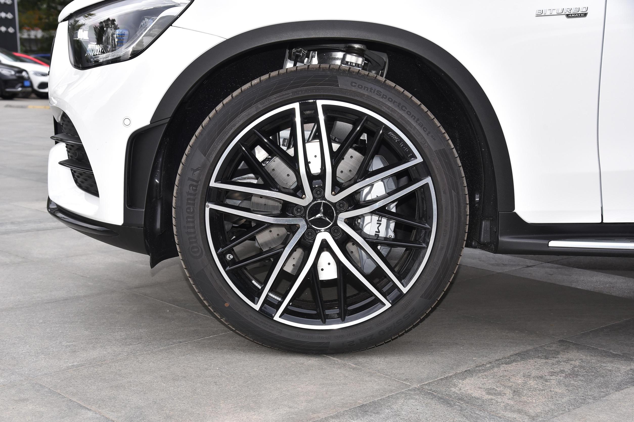 奔驰GLC轿跑 AMG 2023款 AMG GLC 43 4MATIC 轿跑SUV图片_奔驰_1/133张图片_汽车外观图库_懂车帝