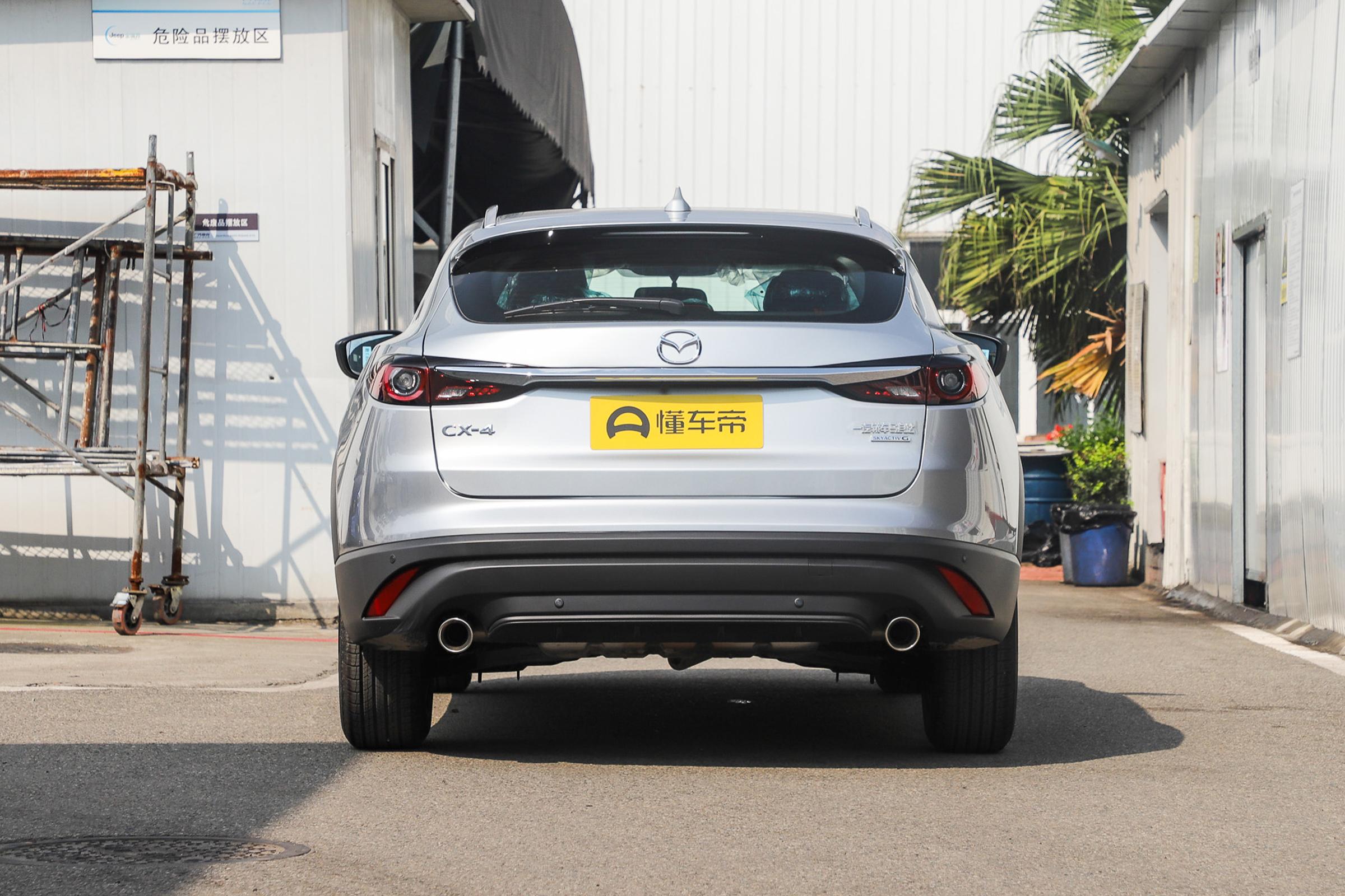 马自达CX-4 2021款 2.0L 两驱蓝天品位版图片_马自达_1/133张图片_汽车外观图库_懂车帝