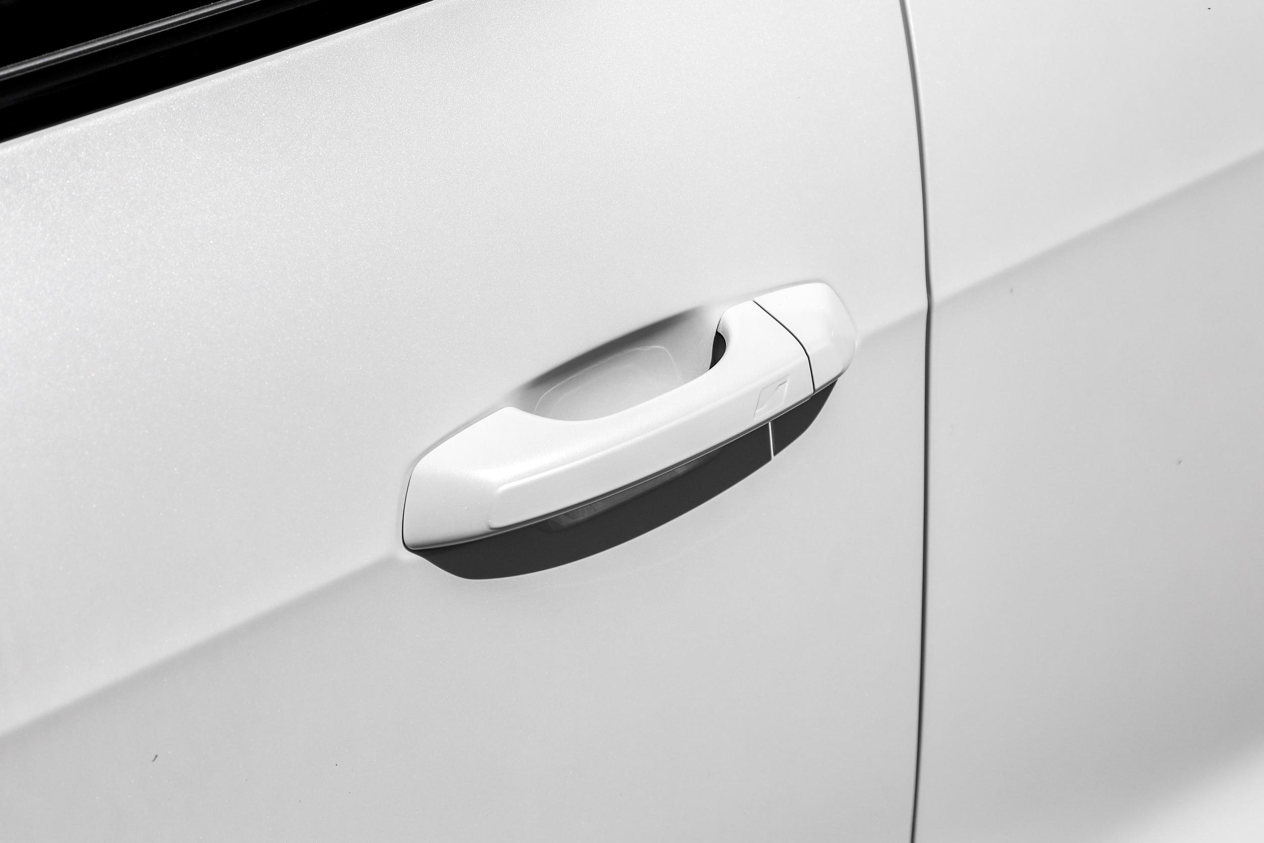 领克06 2023款 Remix 1.5T 劲Halo图片_领克_3/167张图片_汽车外观图库_懂车帝