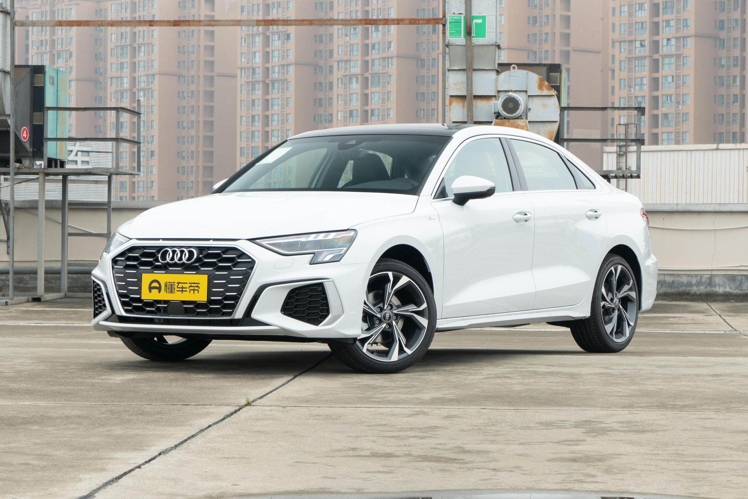奥迪A3 2023款 改款 A3L Limousine 35 TFSI 豪华运动型图片_奥迪_2/59张图片_汽车外观图库_懂车帝