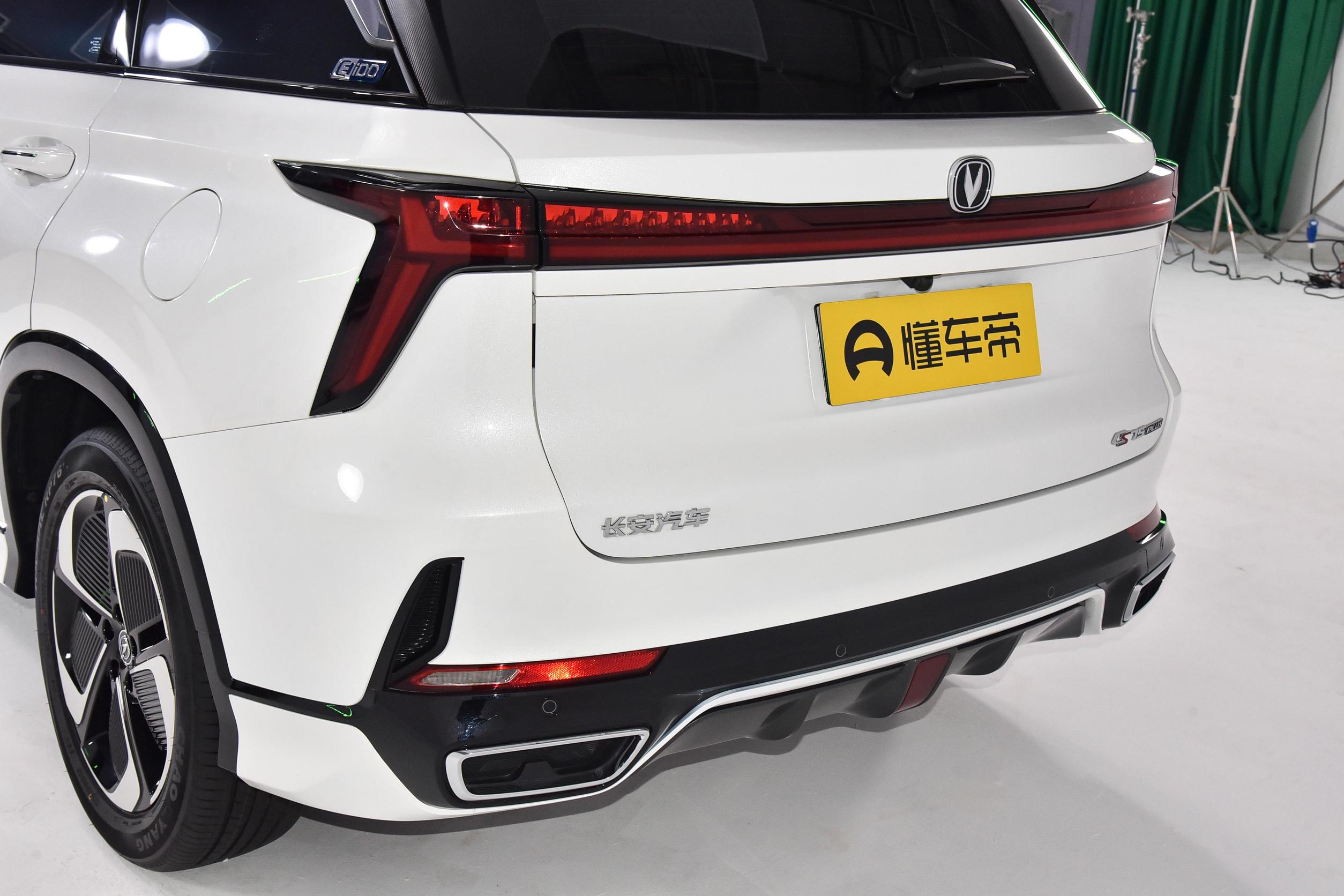 长安CS75 PLUS 智电iDD 2023款 智电iDD 1.5T 150km智领型图片_长安_61/161张图片_汽车外观图库_懂车帝