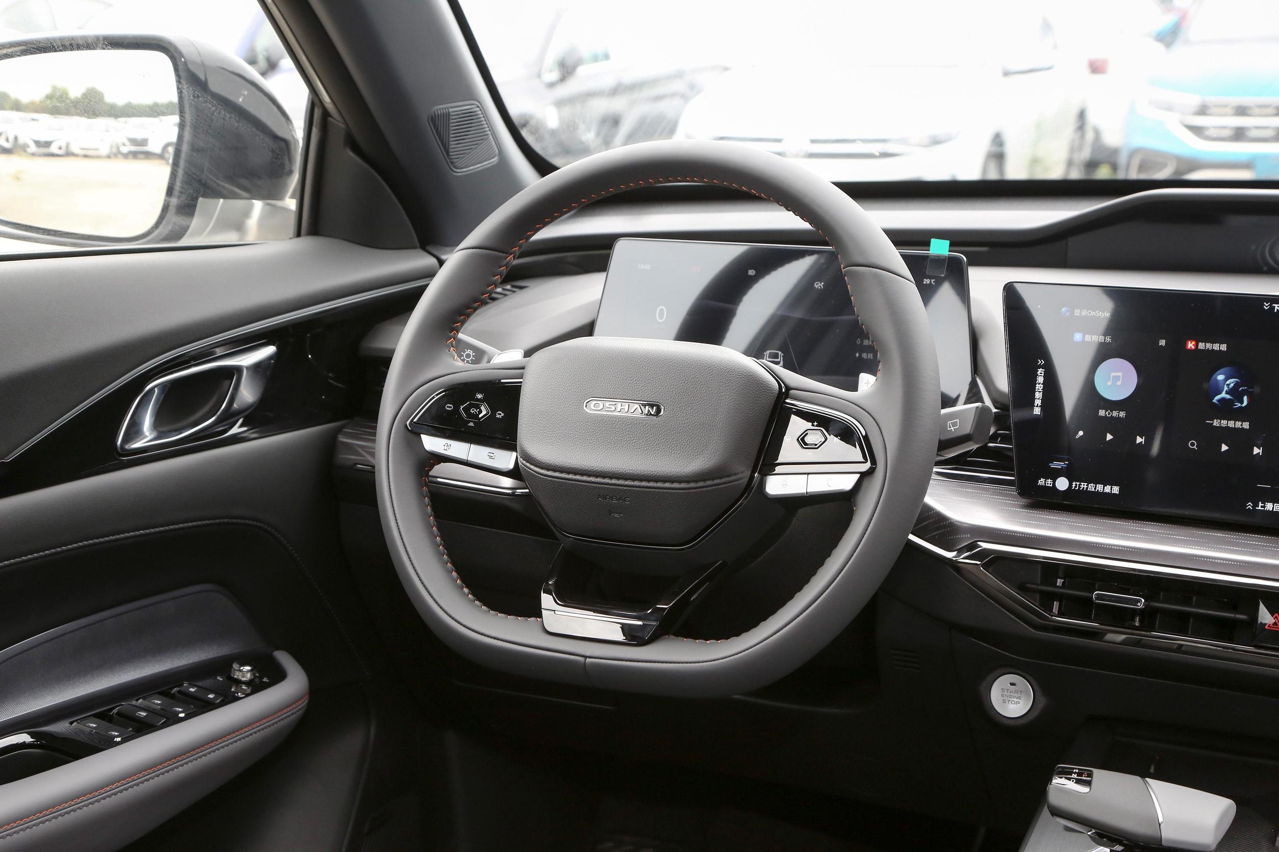 长安欧尚Z6 iDD新能源 2023款 智电iDD 150KM旗舰PLUS智慧泊车版图片_长安欧尚_4/70张图片_汽车内饰图库_懂车帝