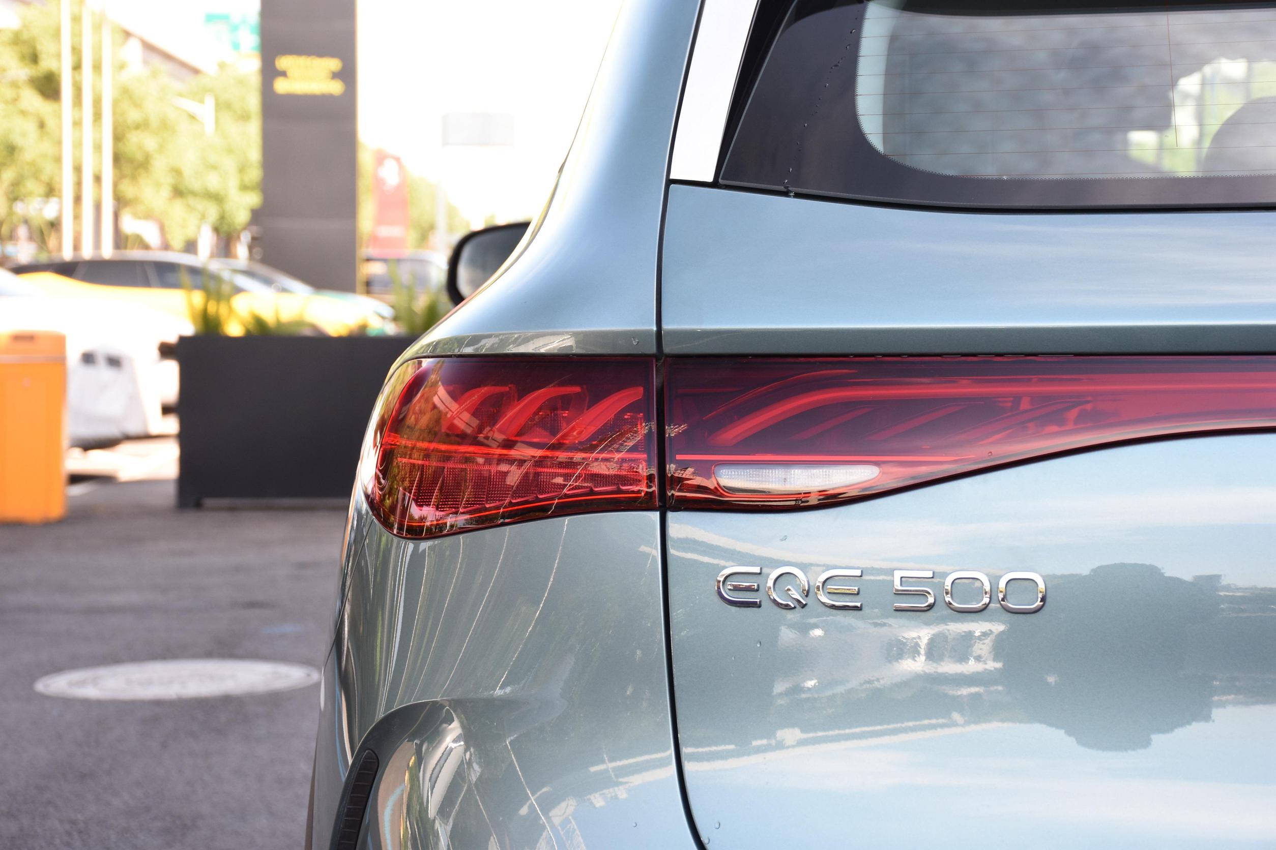 奔驰EQE SUV 2024款 EQE SUV 500 4MATIC 豪华版图片_奔驰_51/242张图片_汽车外观图库_懂车帝