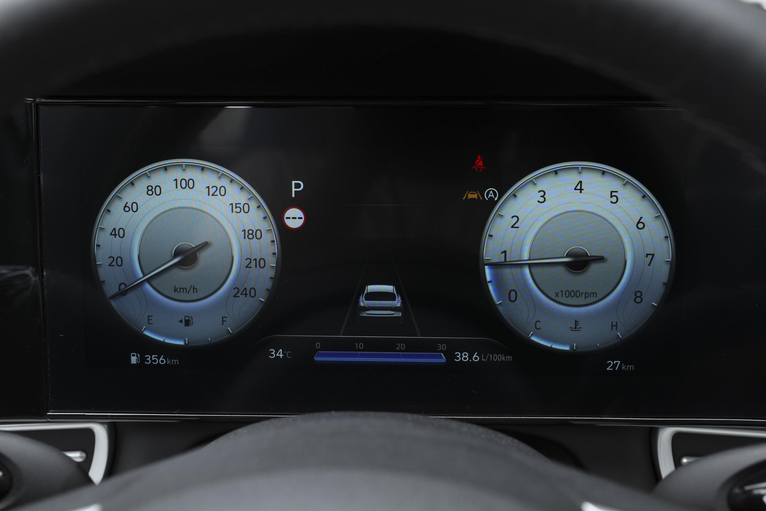 伊兰特 2023款 1.5L CVT TOP旗舰版图片_现代_22/155张图片_汽车内饰图库_懂车帝