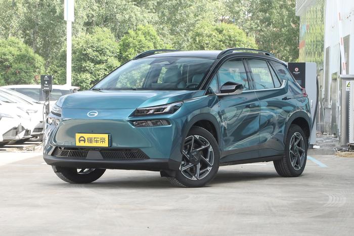 AION V2023款 Plus 70 智享七座版 三元锂_AION V_懂车帝