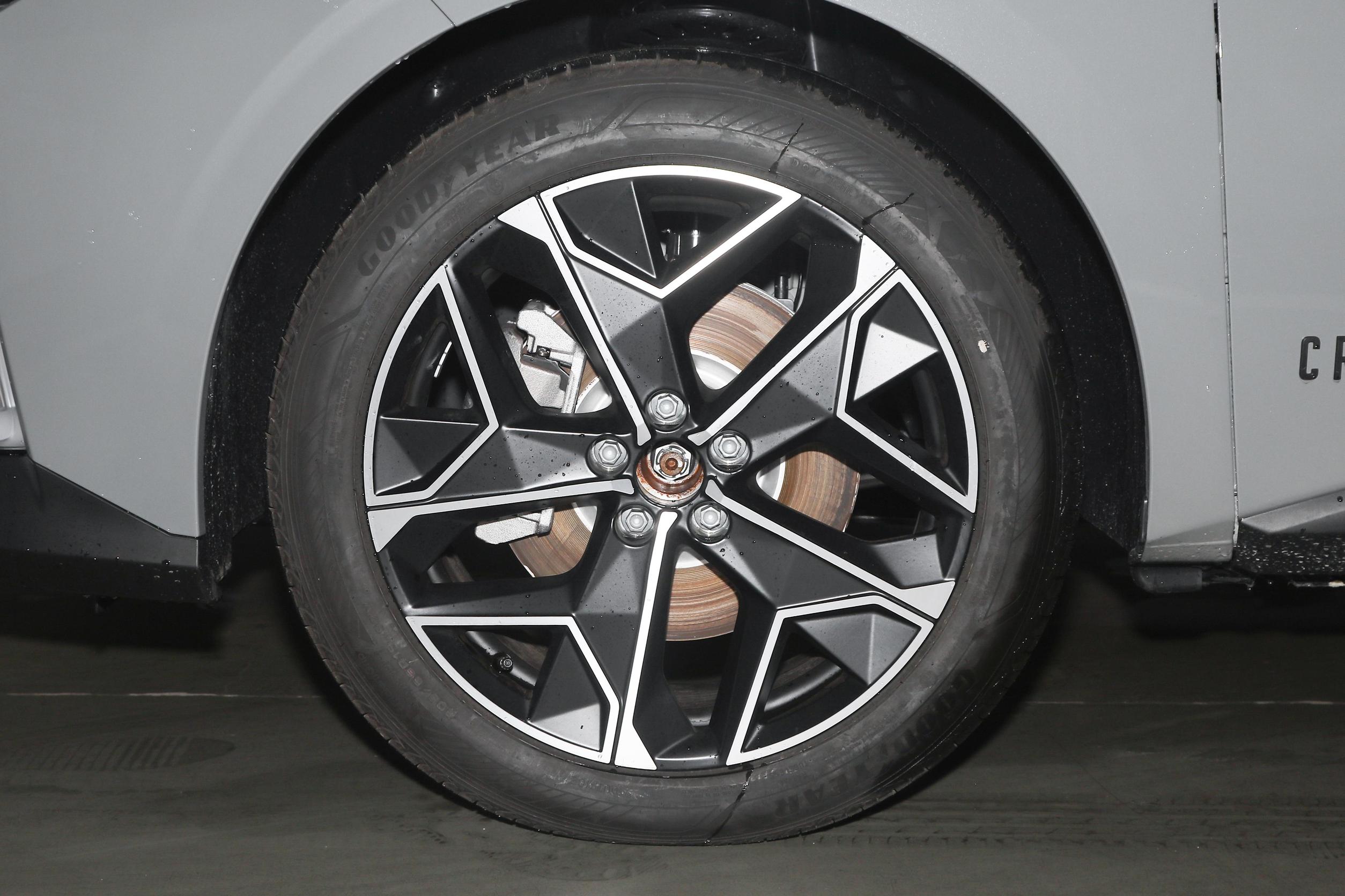 DS 4 2023款 1.6T 里沃利CROSS版图片_DS_9/74张图片_汽车外观图库_懂车帝