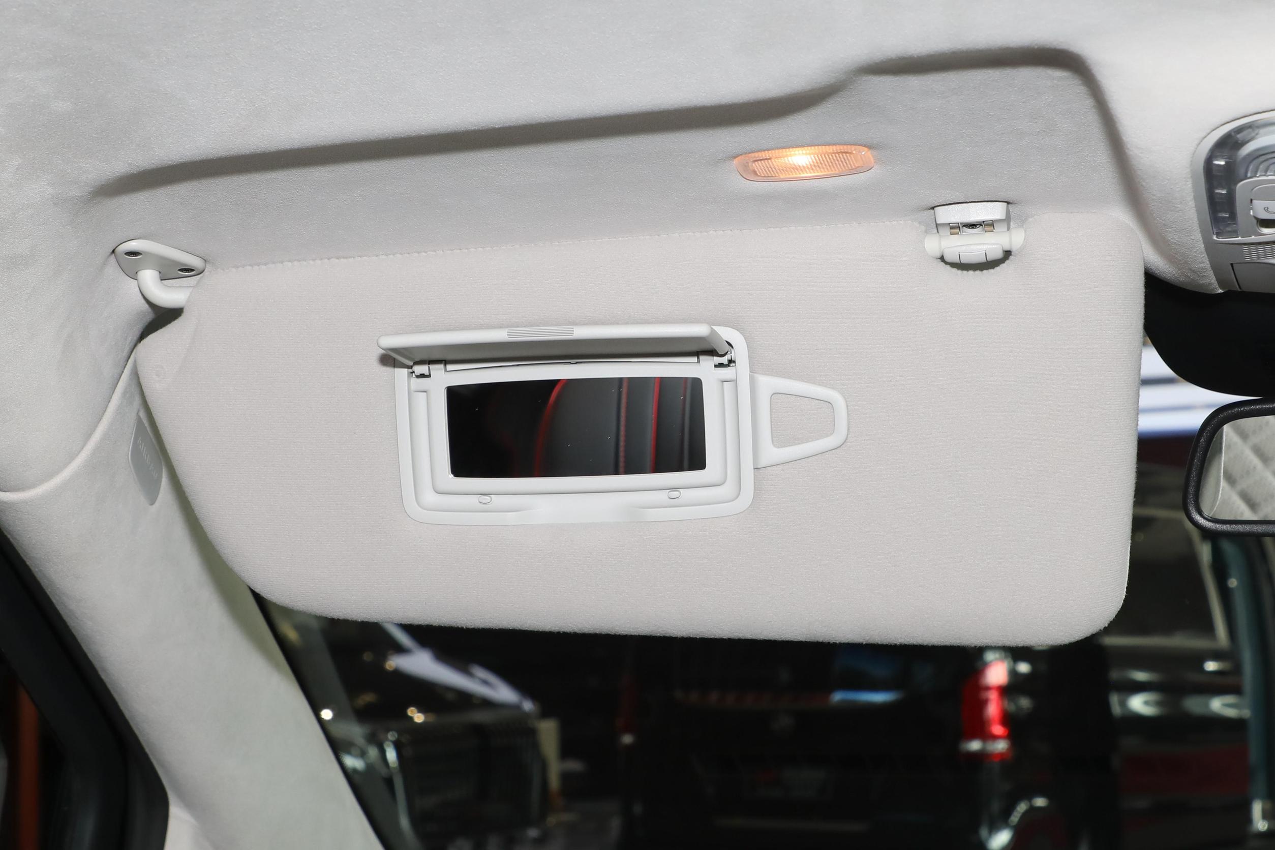 博速 V级 2023款 V 260L B25 商务舱运动版图片_博速_2/81张图片_汽车空间图库_懂车帝