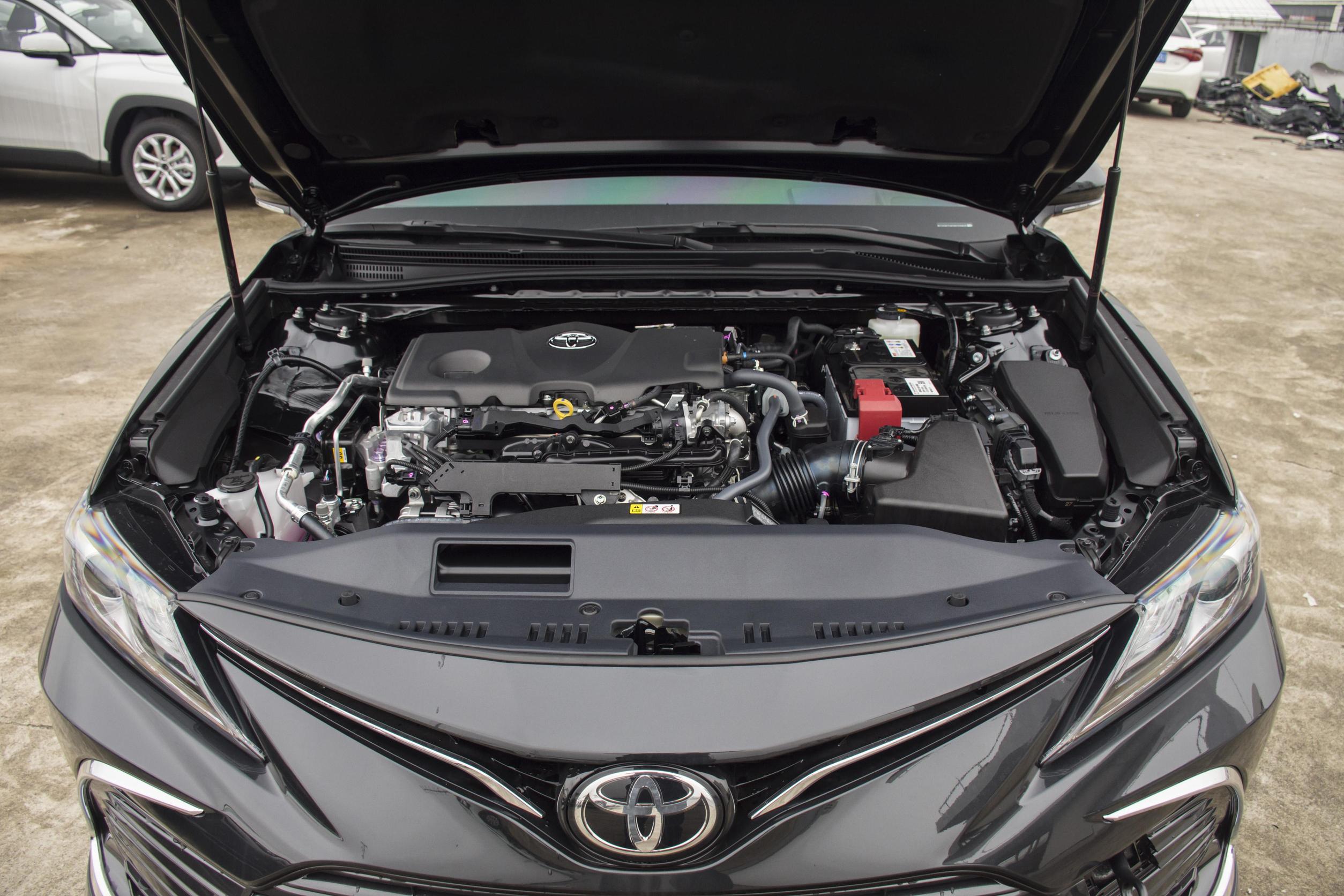 凯美瑞 2023款 2.5Q 旗舰版图片_丰田_2/60张图片_汽车外观图库_懂车帝