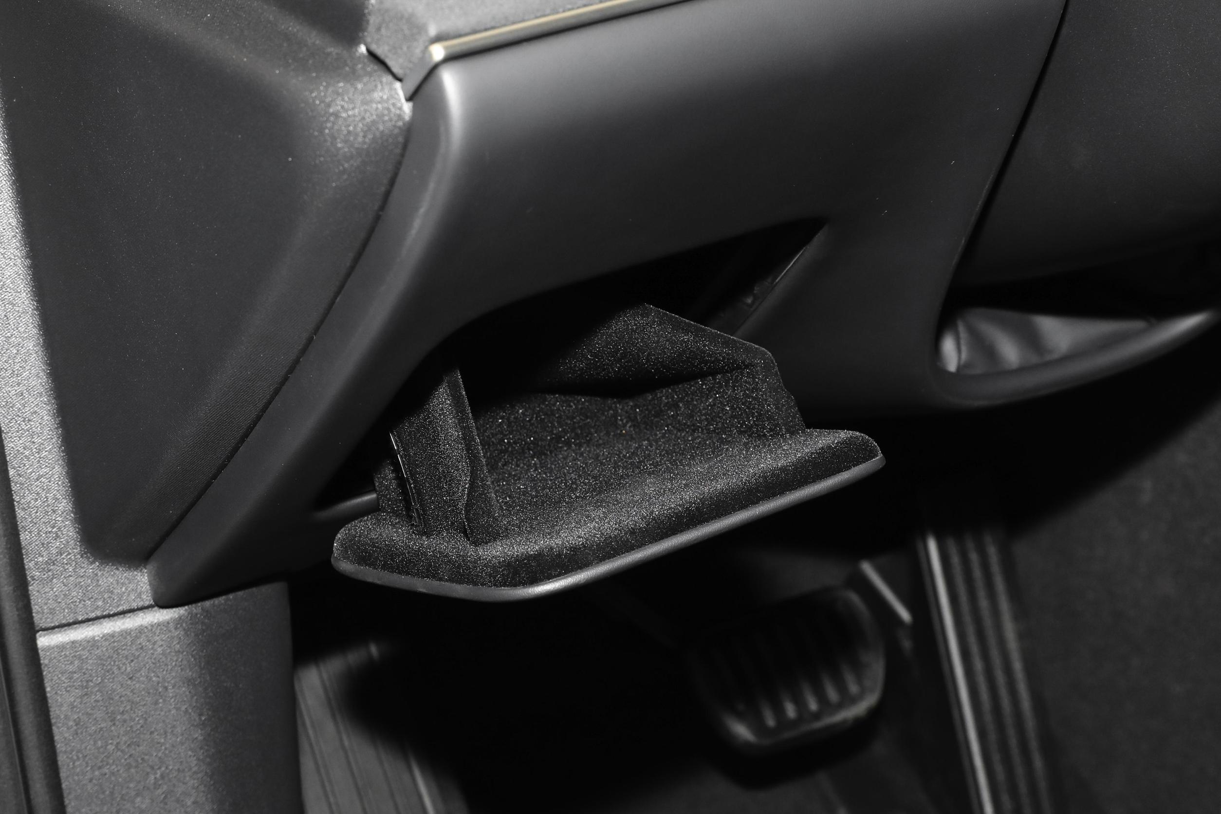 小米SU7壁纸_小米SU7_小米SU7内饰图片_33/198张图片_小米SU7/整车内饰图片_懂车帝