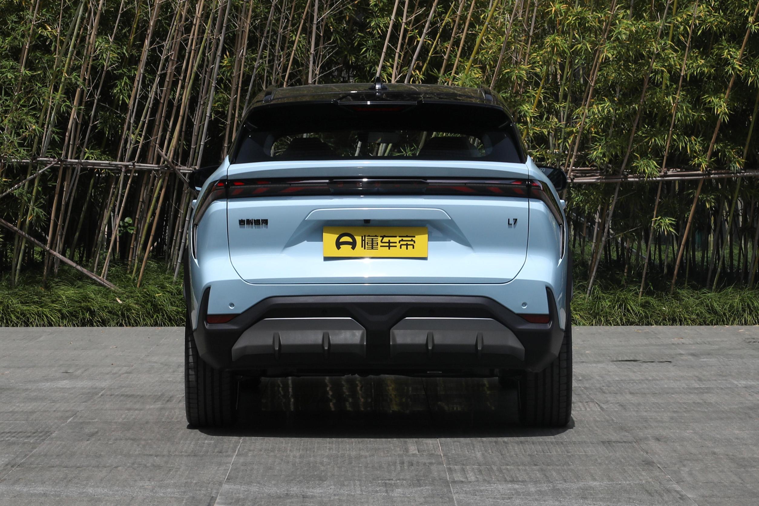 银河L7壁纸_银河L7_银河L7外观图片_1/232张图片_银河L7/整车外观图片_懂车帝