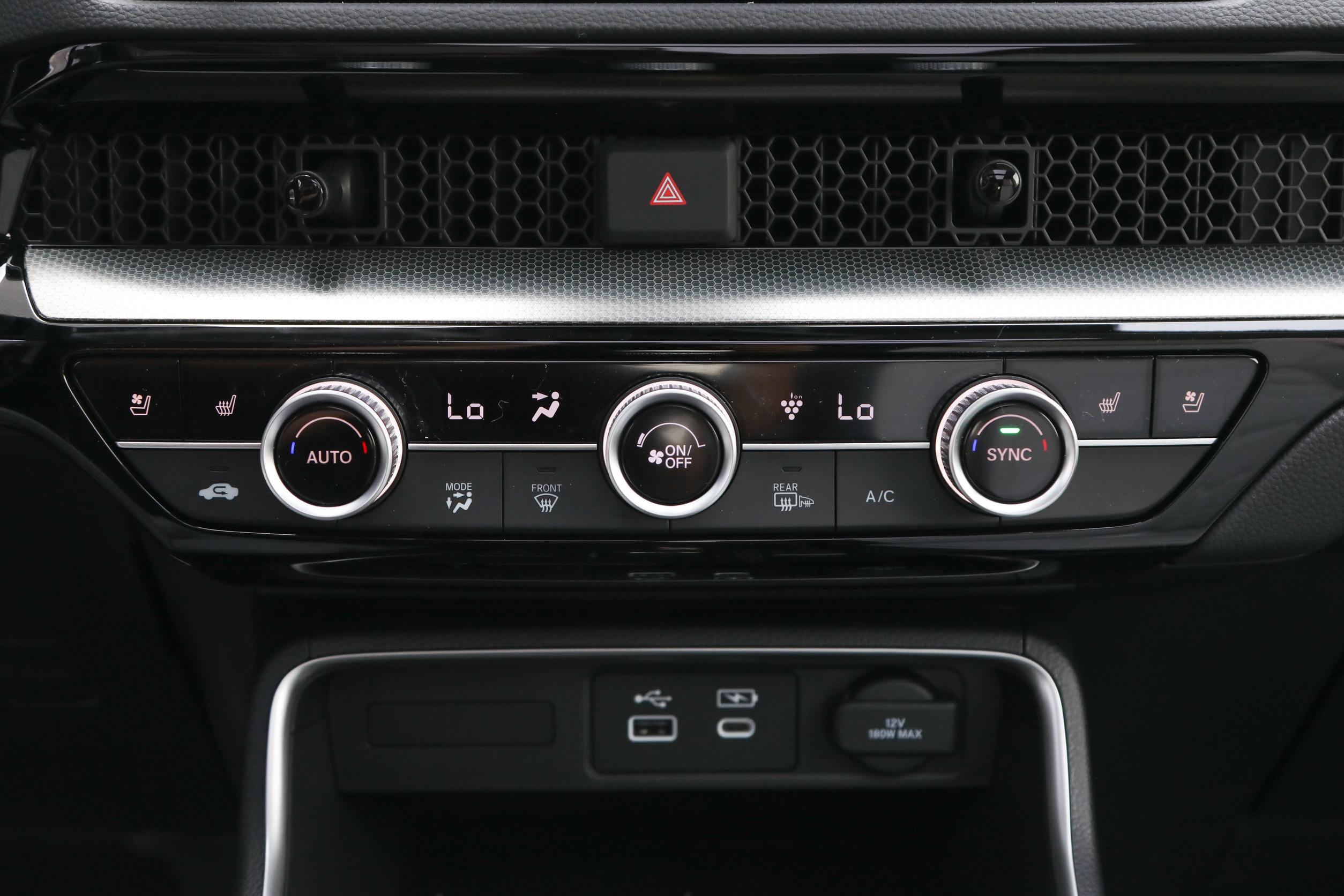 本田CR-V PHEV 2023款 e:PHEV 2.0L 领耀版图片_本田_2/46张图片_汽车内饰图库_懂车帝