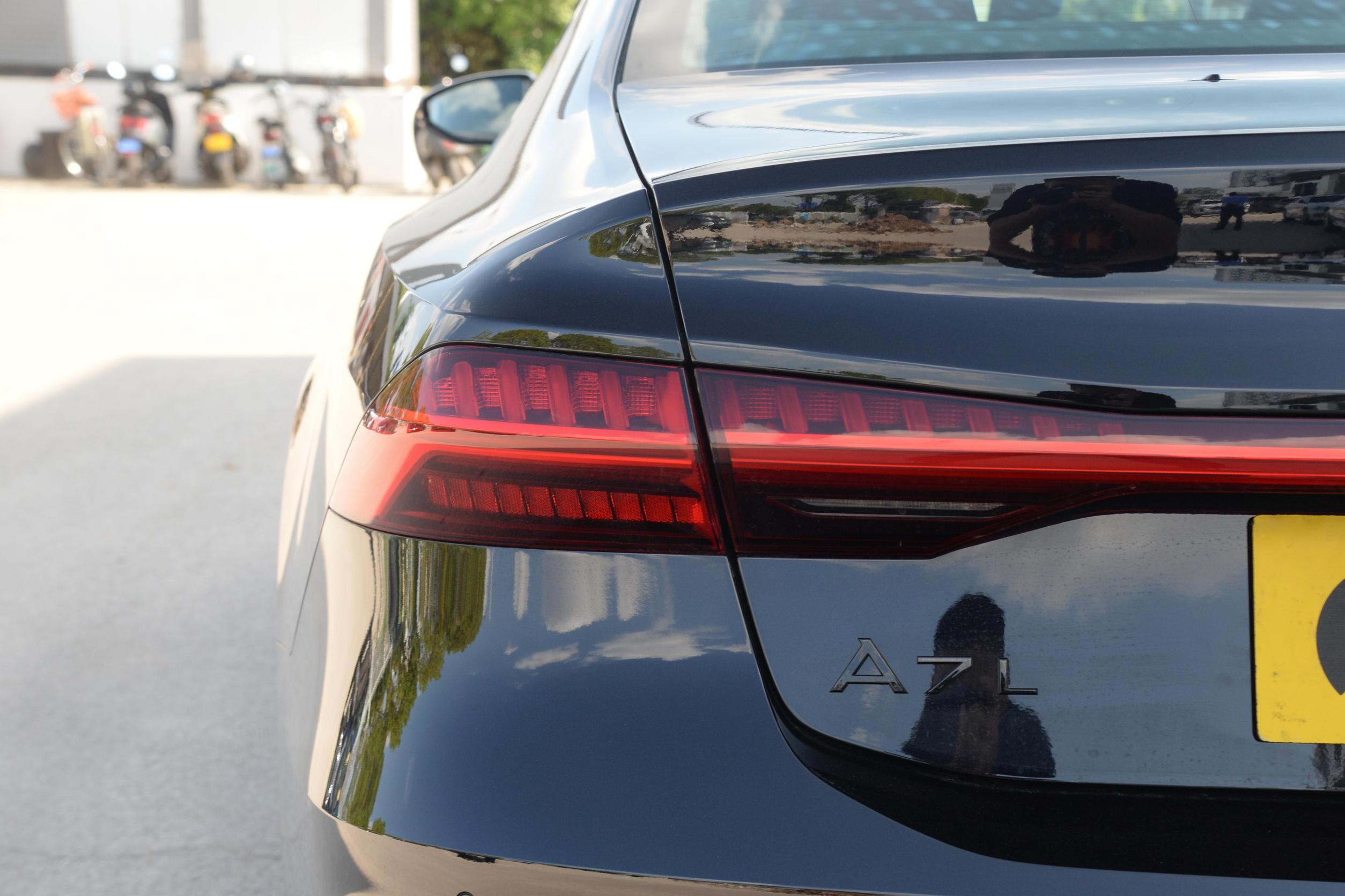 奥迪A7L 2024款 45 TFSI quattro S-line 黑武士版图片_奥迪_21/56张图片_汽车外观图库_懂车帝