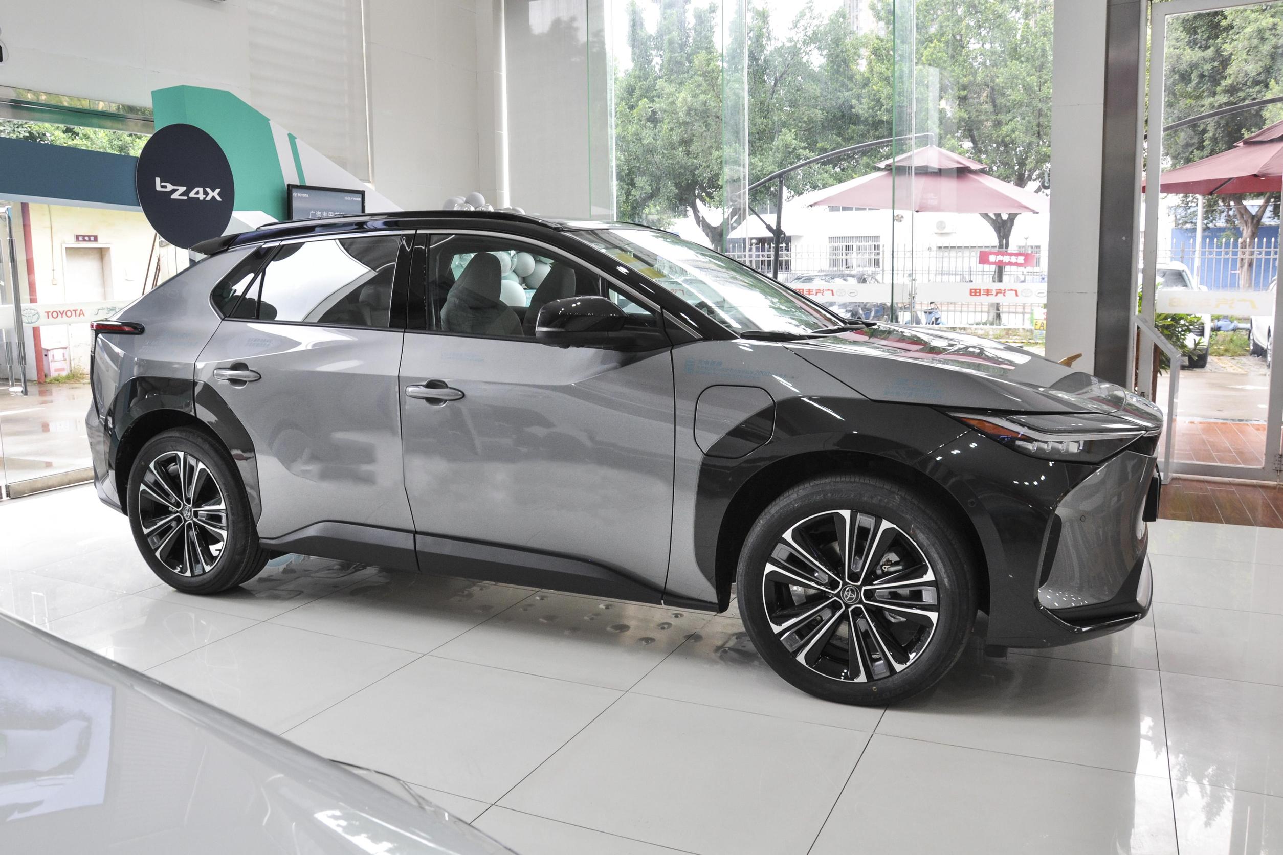 广汽丰田bZ4X 2022款 X-Mode 四驱Ultra图片_丰田_1/103张图片_汽车外观图库_懂车帝