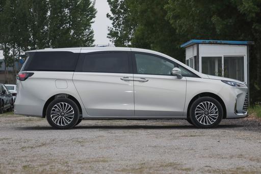 别克GL8 PHEV外观图片_别克GL8 PHEV壁纸_别克GL8 PHEV高清大图_懂车帝