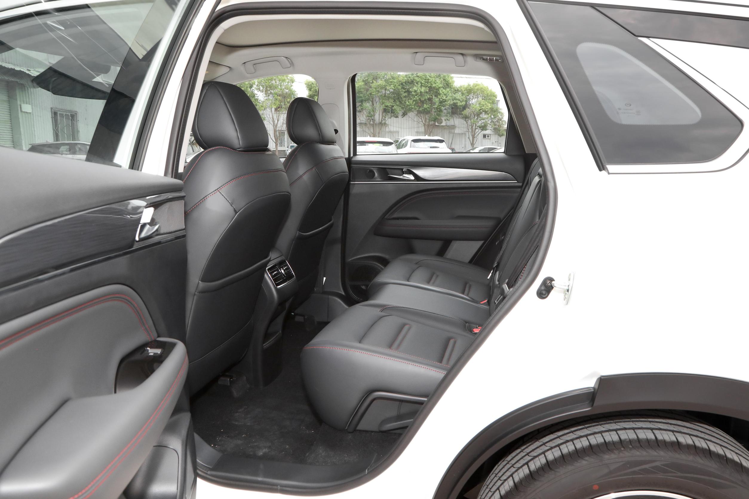 传祺GS4 PLUS 2022款 270T 自动星河版图片_广汽传祺_35/88张图片_汽车空间图库_懂车帝