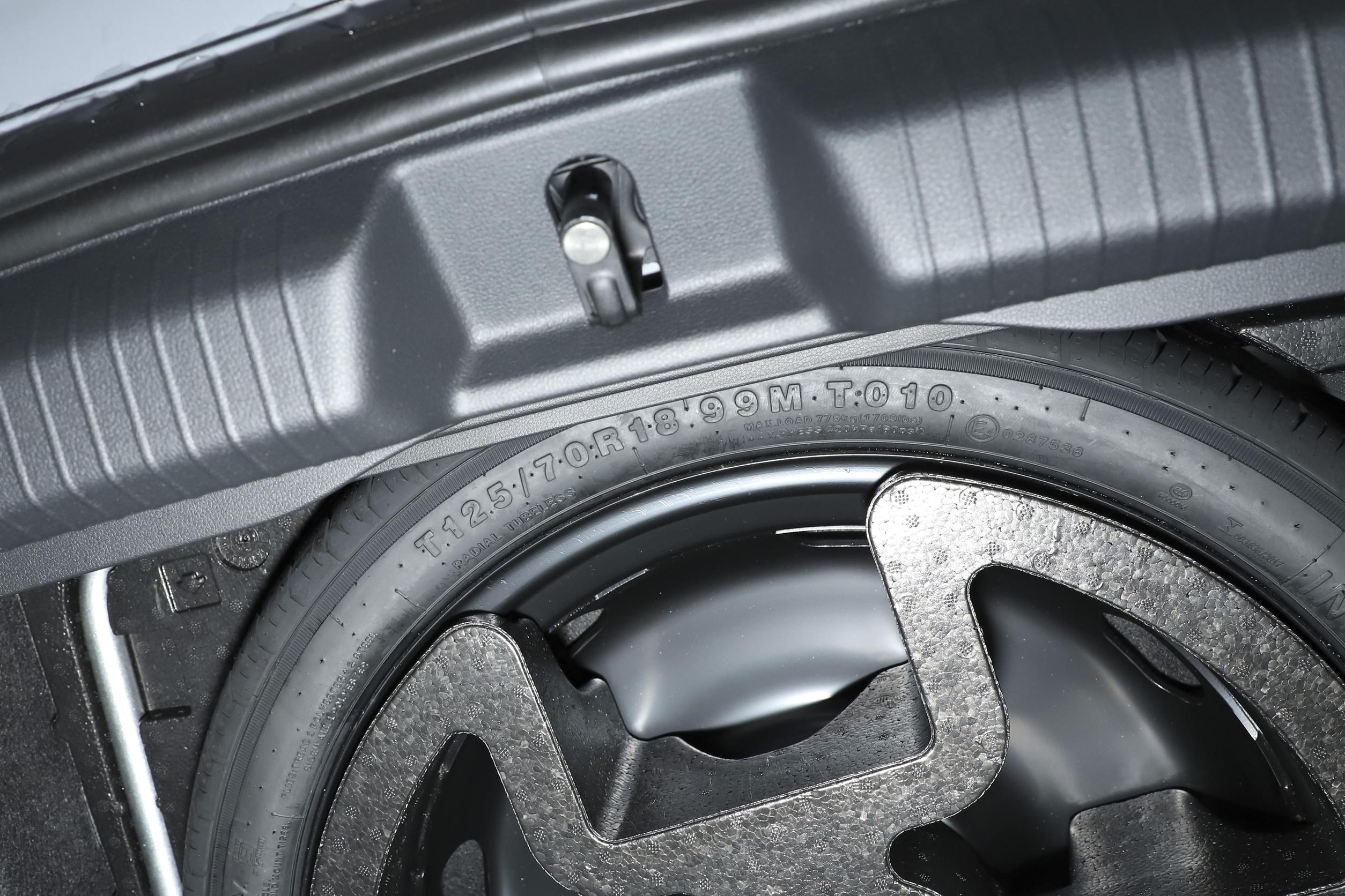 高尔夫 2023款 改款 280TSI DSG R-Line Lite图片_大众_1/55张图片_汽车外观图库_懂车帝