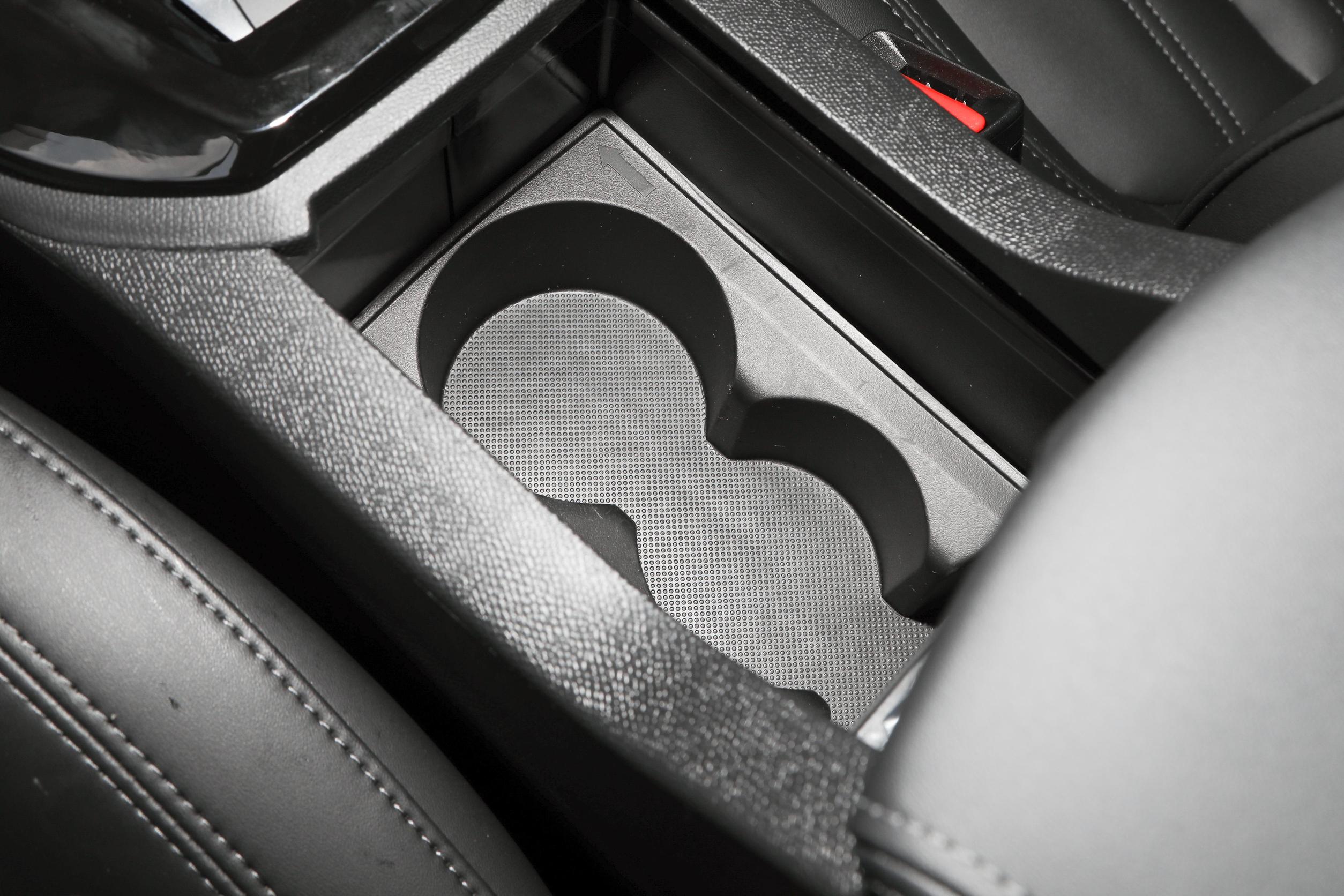 标致408 2022款 1.6T 追光版图片_标致_21/53张图片_汽车空间图库_懂车帝