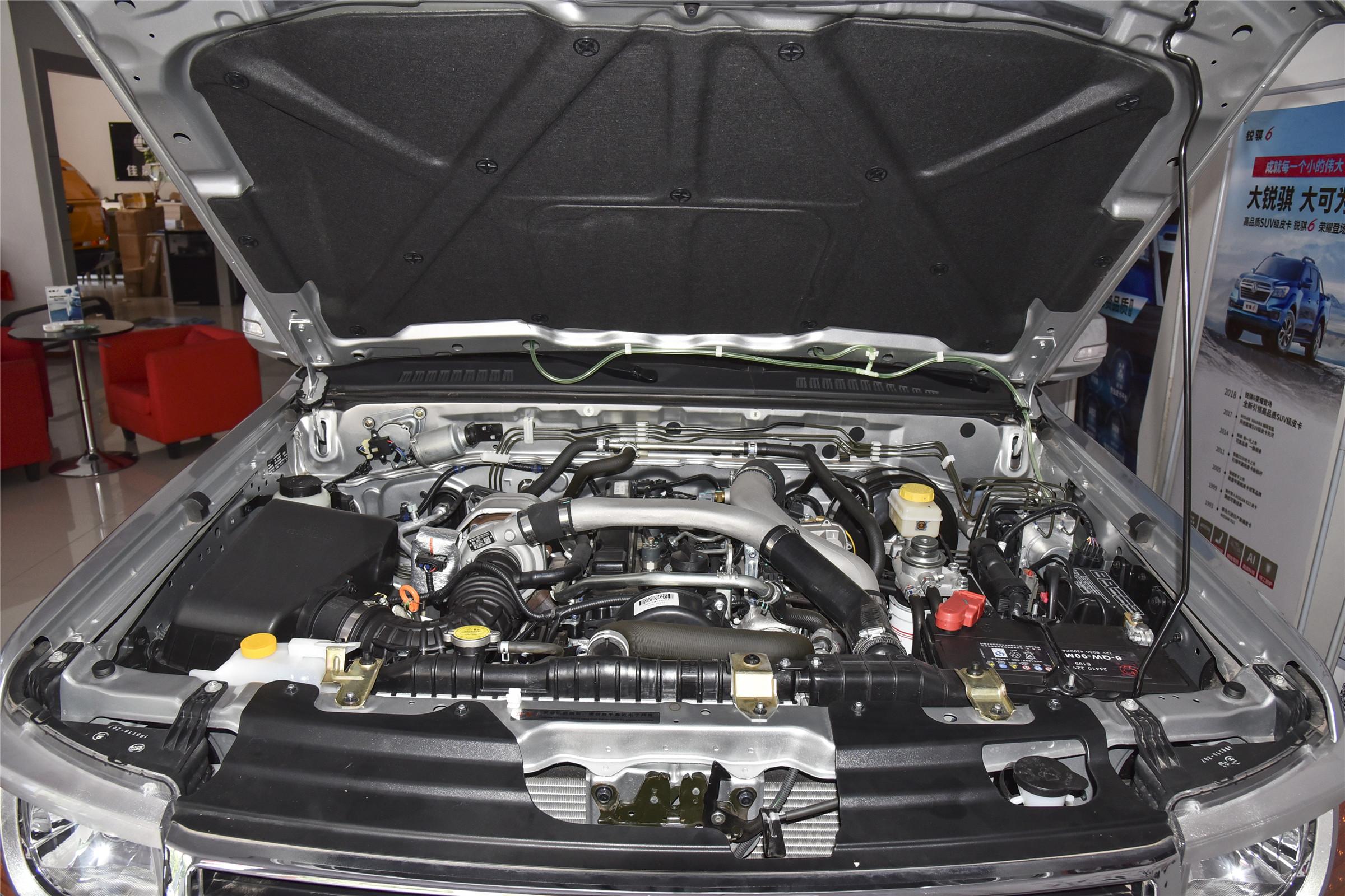 锐骐 2018款 2.5T柴油两驱标准型ZD25T5图片_东风_1/35张图片_汽车外观图库_懂车帝