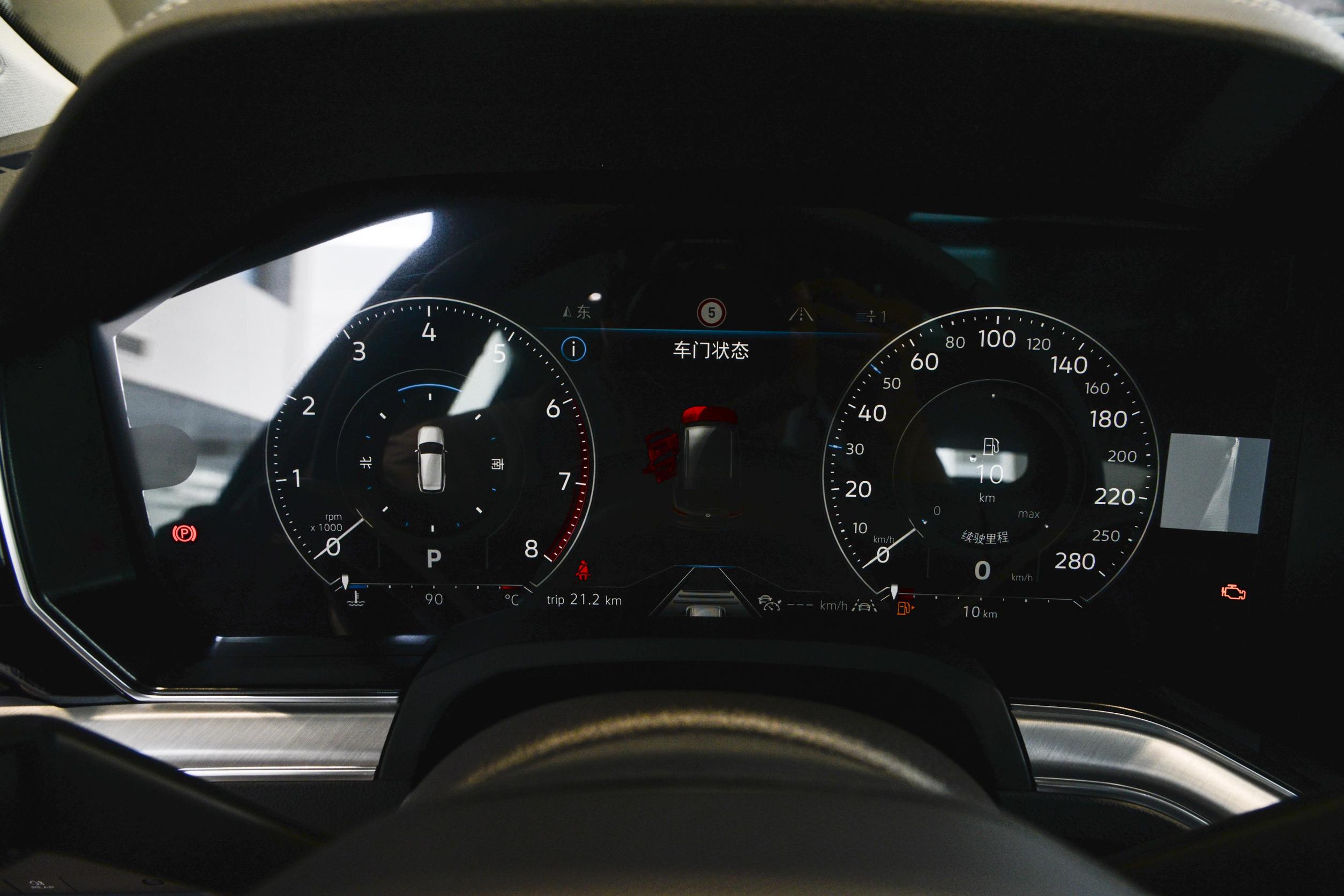 途锐 2023款 3.0TSI 锐享版 曜黑运动套装图片_大众_5/72张图片_汽车内饰图库_懂车帝