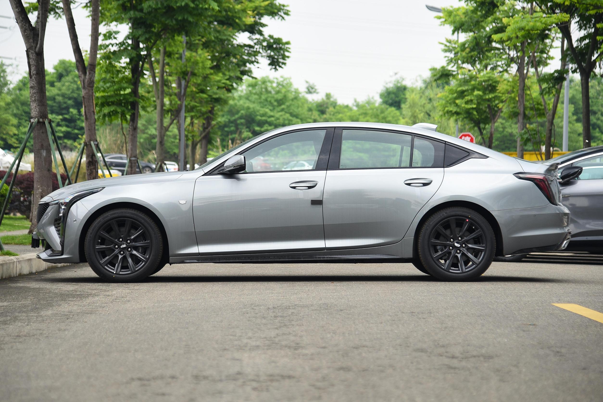 凯迪拉克CT5 2024款 28T 尊贵型图片_凯迪拉克_70/209张图片_汽车外观图库_懂车帝