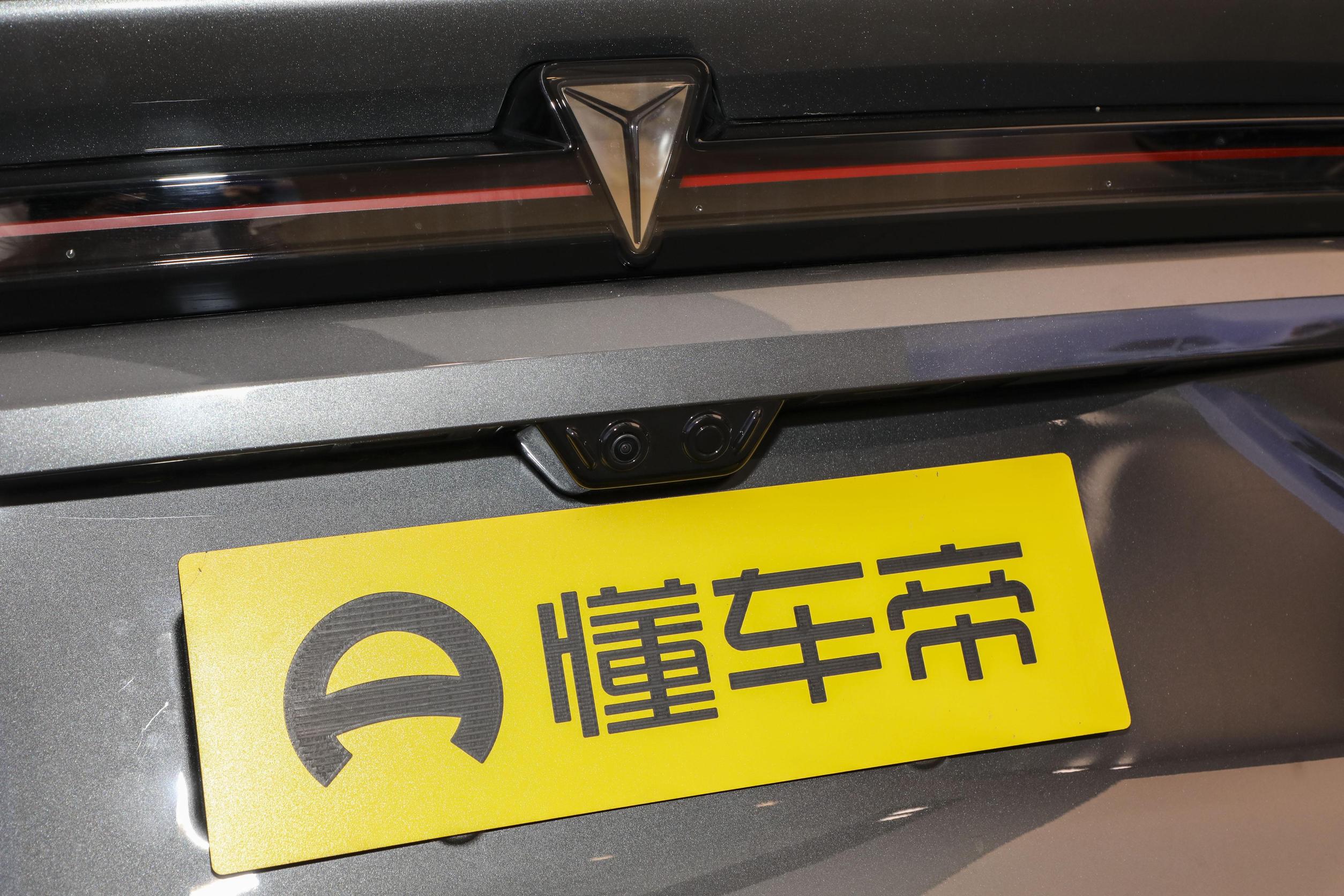 深蓝S7壁纸_深蓝S7_深蓝S7外观图片_65/299张图片_深蓝S7月岩灰/整车外观图片_懂车帝