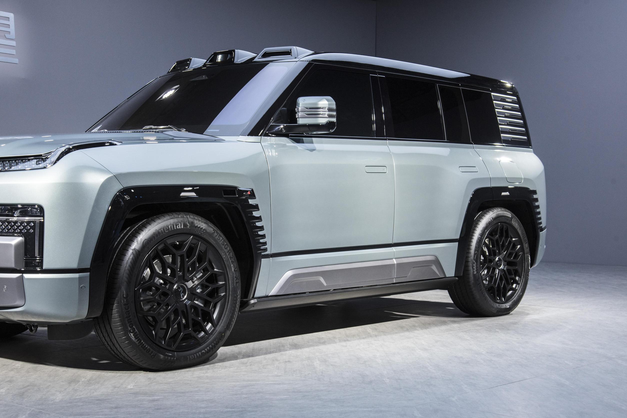 仰望U8 2023款 豪华版图片_仰望_91/162张图片_汽车外观图库_懂车帝