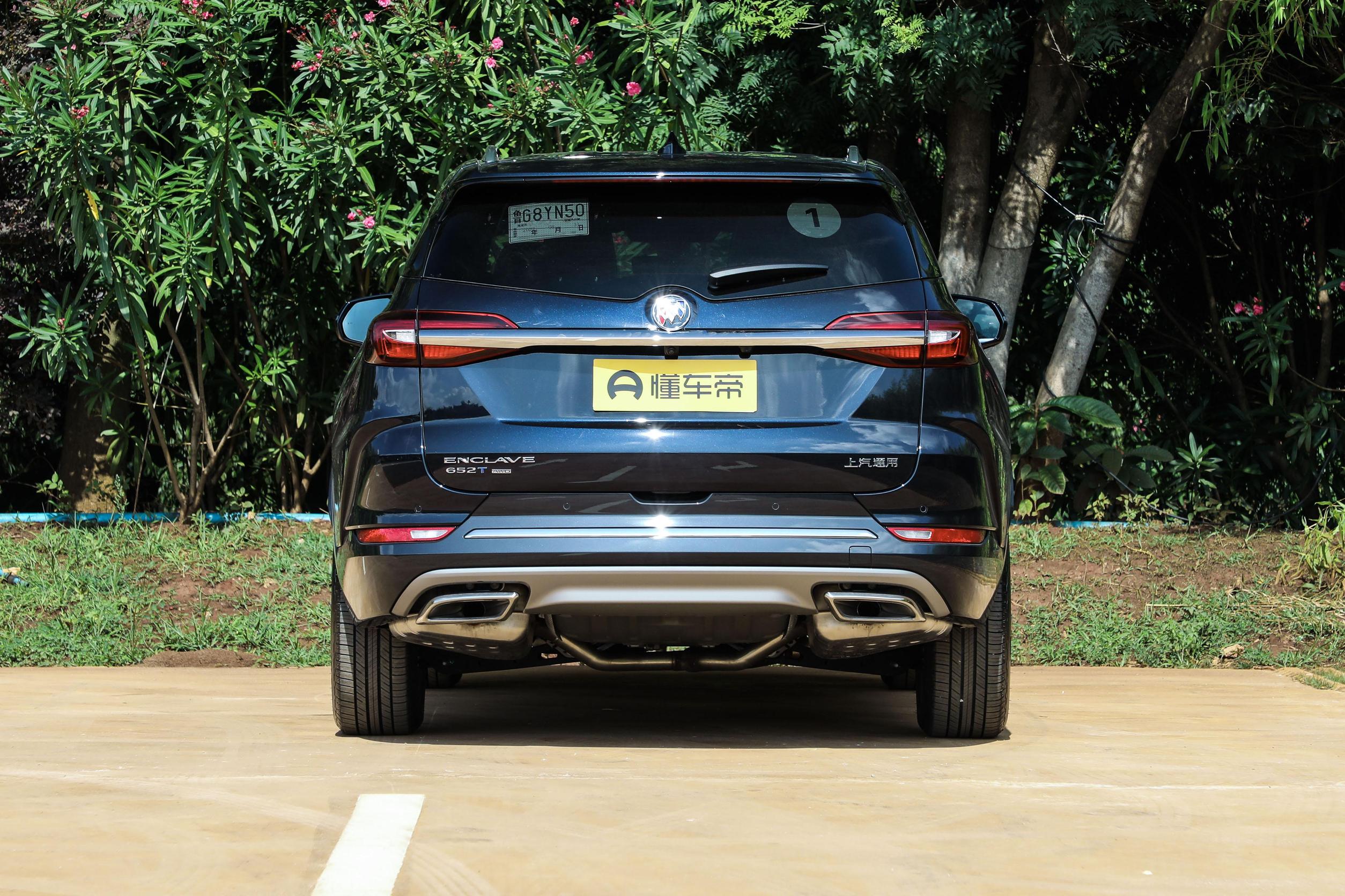 昂科旗 2022款 652T 四驱尊享旗舰型 六座图片_别克_1/81张图片_汽车外观图库_懂车帝