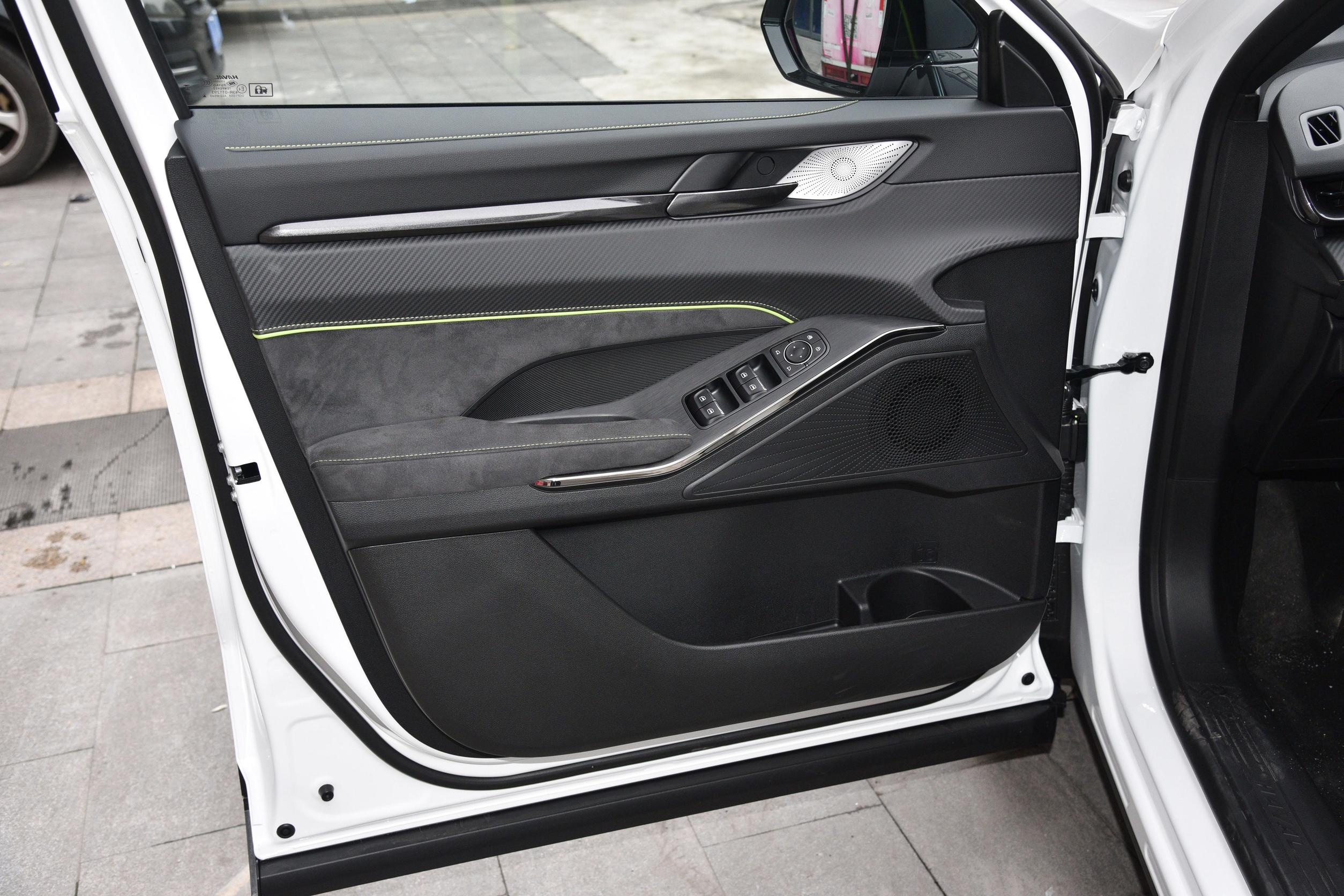 哈弗H6S 2022款 2.0T 悦跑版图片_哈弗_49/95张图片_汽车空间图库_懂车帝