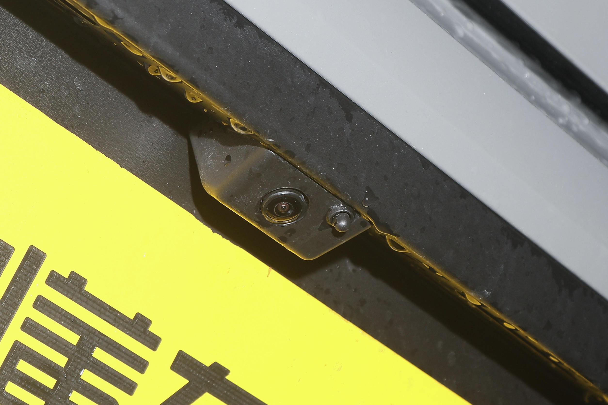 DS 4 2023款 1.6T 里沃利CROSS版图片_DS_9/74张图片_汽车外观图库_懂车帝