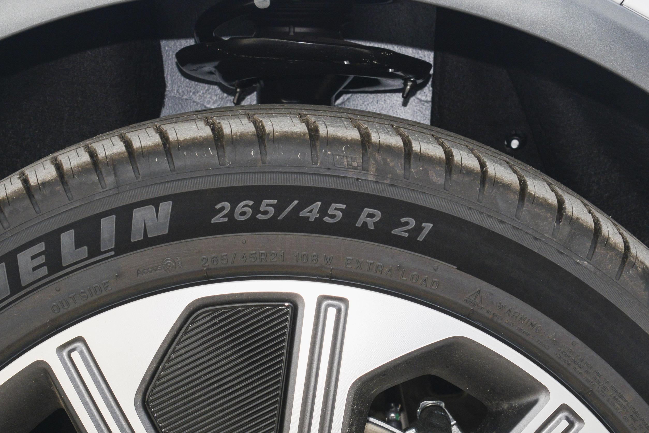 腾势N8 DM 2023款 四驱超混旗舰七座版图片_腾势_3/84张图片_汽车外观图库_懂车帝