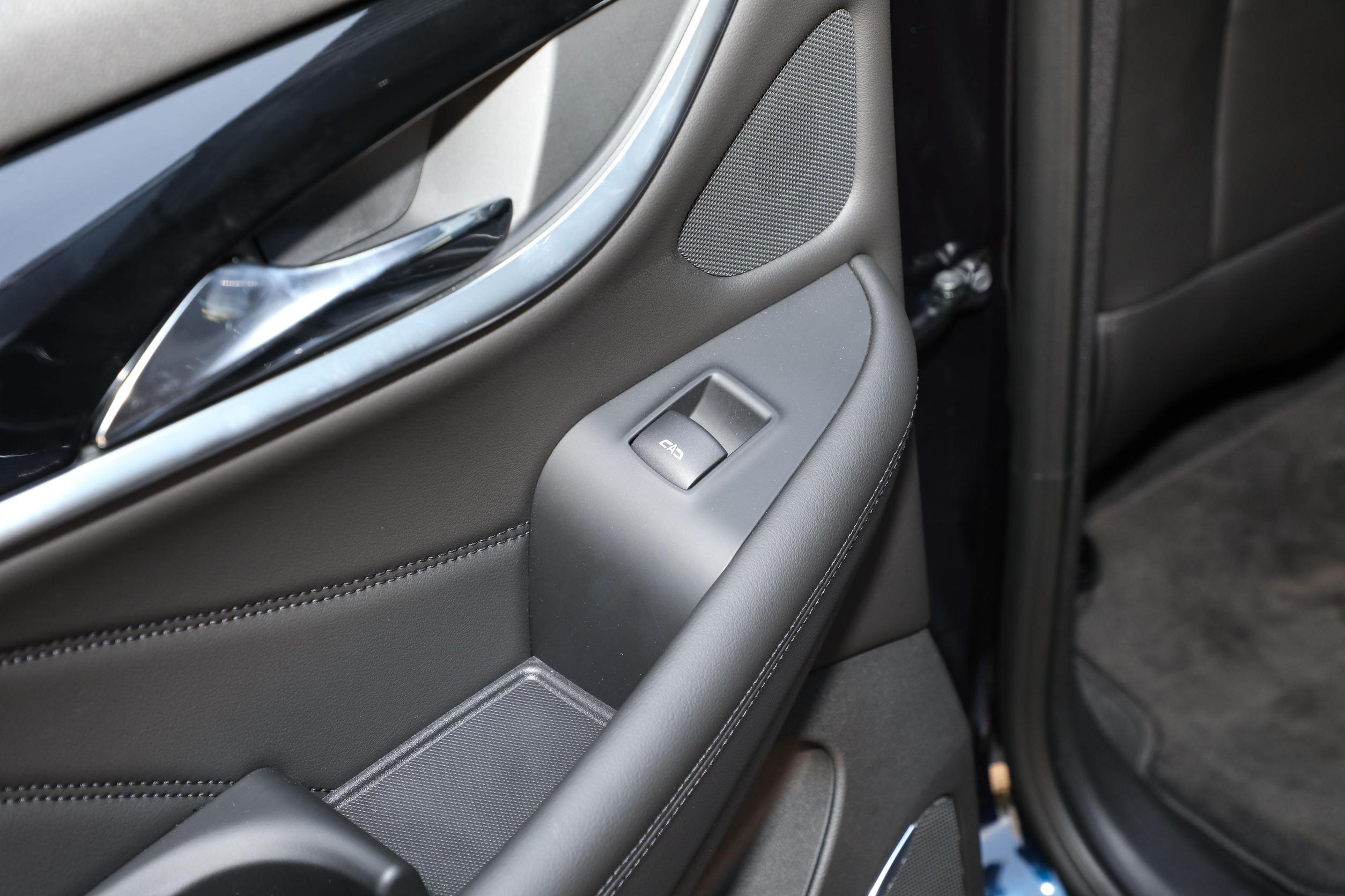 昂科旗 2022款 652T 四驱尊享旗舰型 六座图片_别克_31/79张图片_汽车空间图库_懂车帝