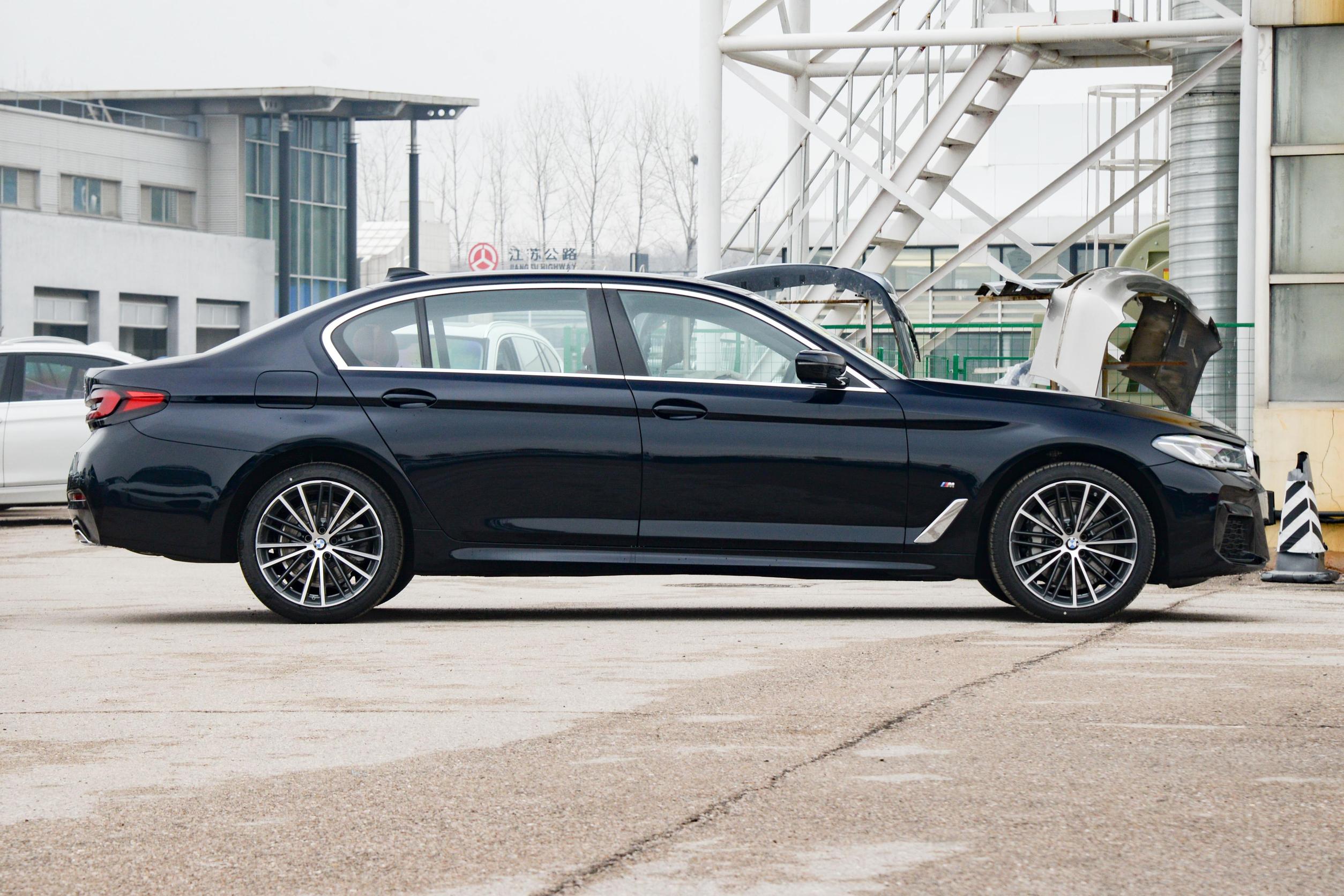 宝马5系 2023款 530Li xDrive M运动套装图片_宝马_1/55张图片_汽车外观图库_懂车帝