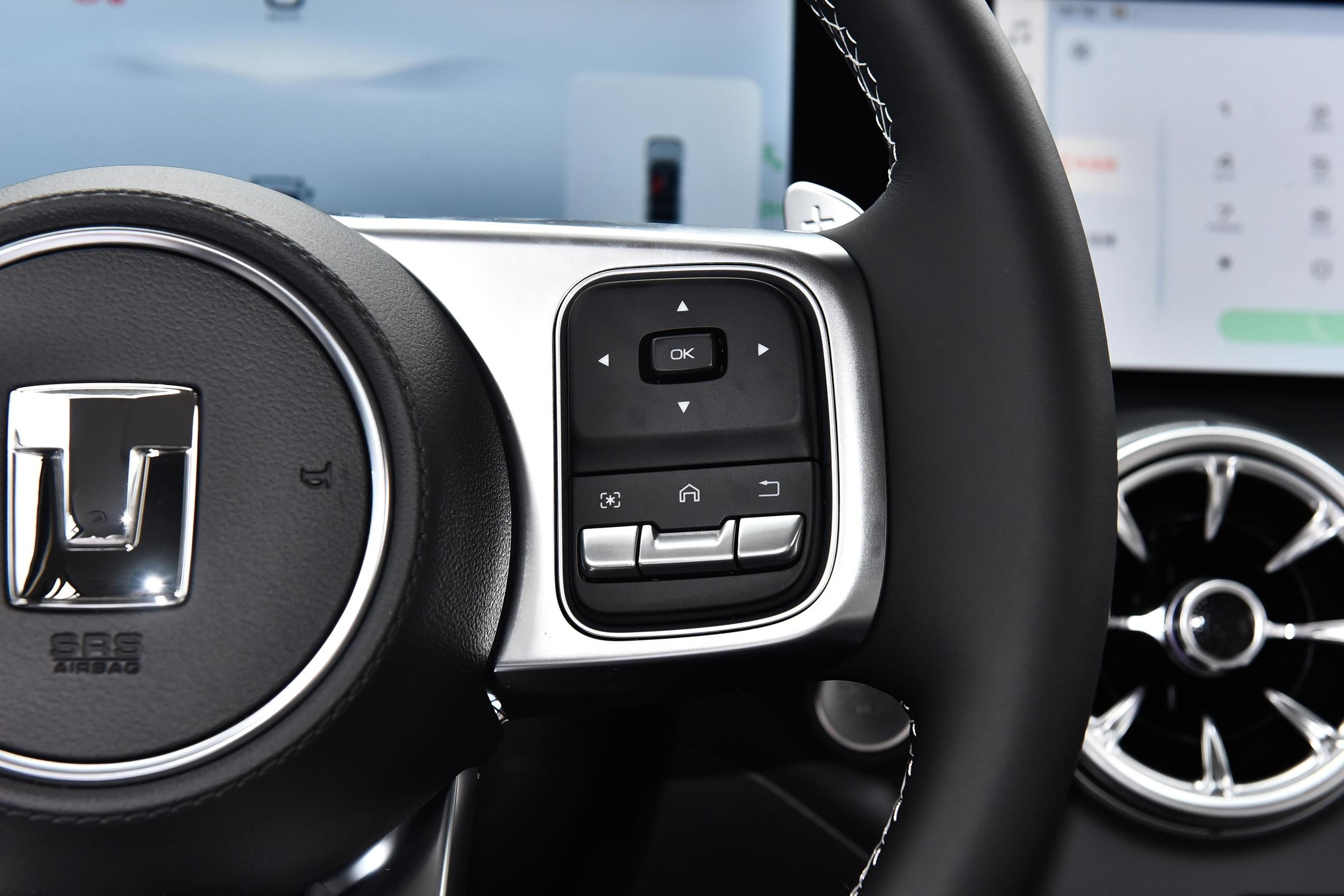 坦克300 Hi4-T 2024款 2.0T 标准型图片_坦克_29/117张图片_汽车内饰图库_懂车帝