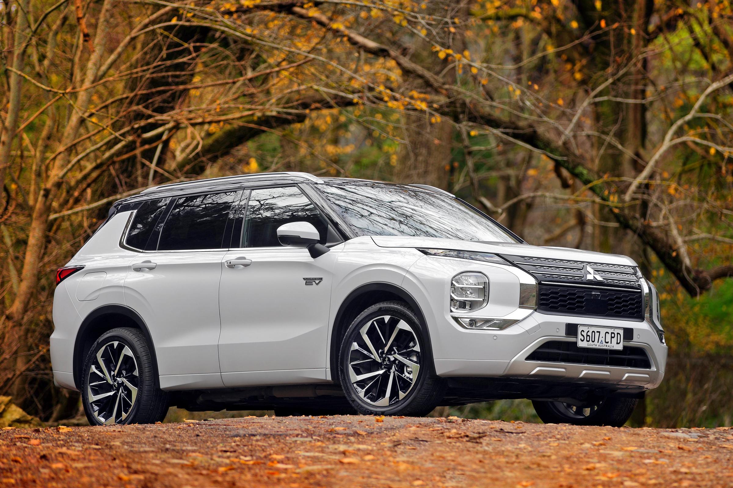 欧蓝德PHEV(进口) 2022款 Aspire 澳大利亚版图片_三菱_10/71张图片_汽车官方图库_懂车帝