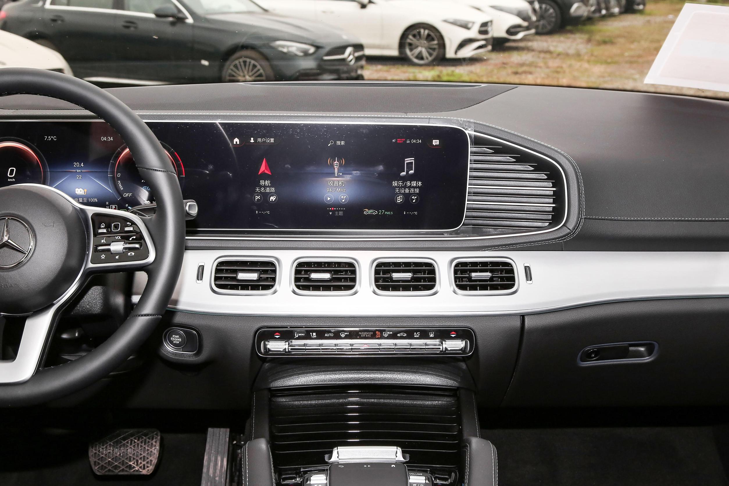 奔驰GLE轿跑 PHEV 2023款 GLE 350e 4MATIC 轿跑SUV图片_奔驰_3/55张图片_汽车内饰图库_懂车帝