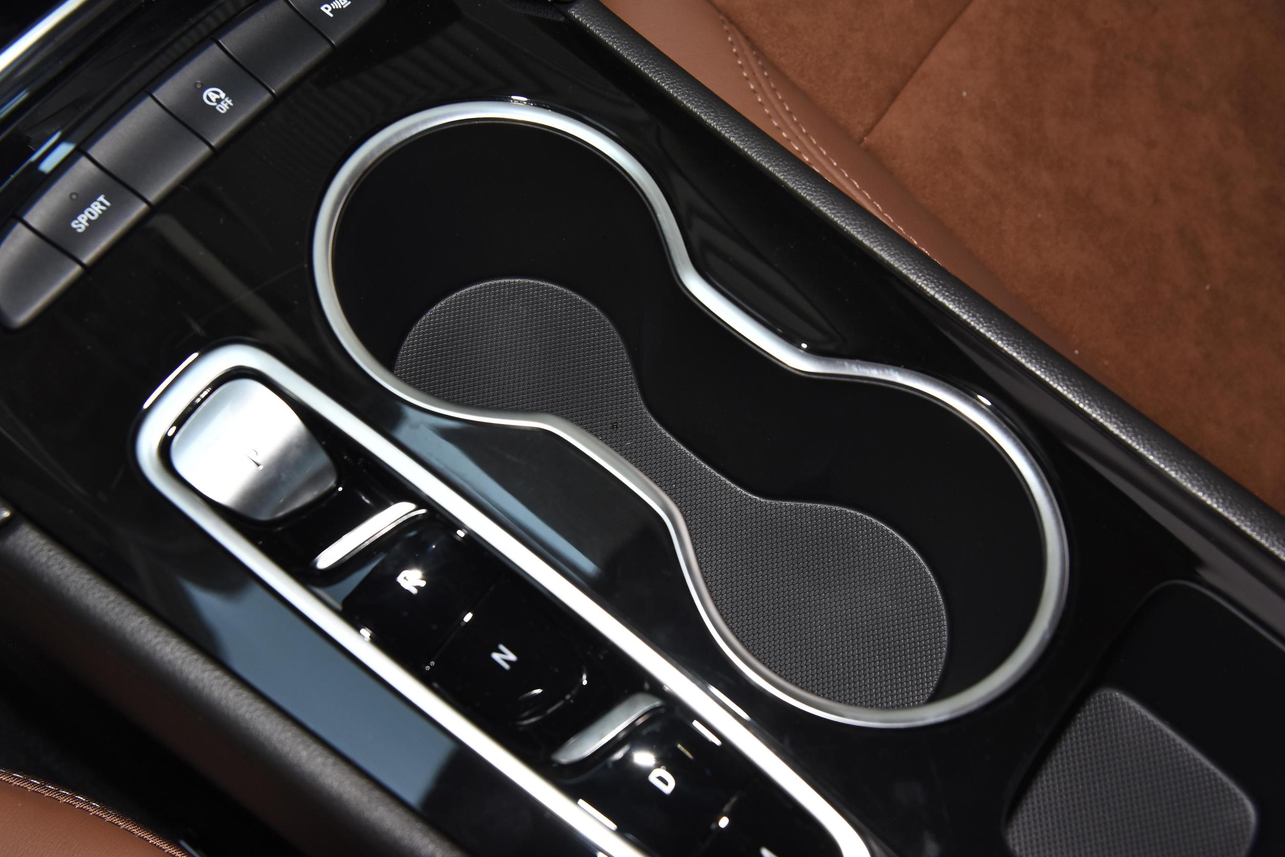 君威 2024款 28T 纵享版图片_别克_12/54张图片_汽车空间图库_懂车帝