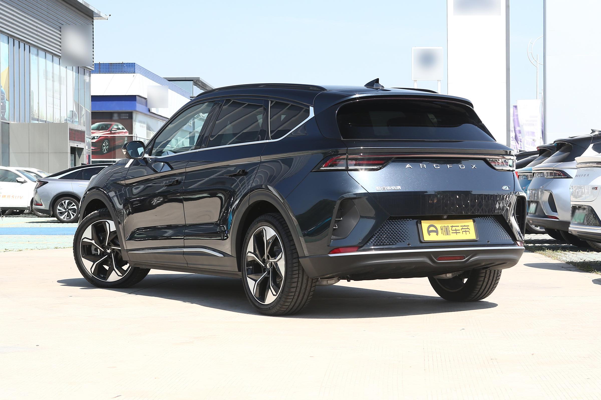 极狐 阿尔法T 2022款 653S+ 160kW图片_ARCFOX极狐_30/226张图片_汽车外观图库_懂车帝