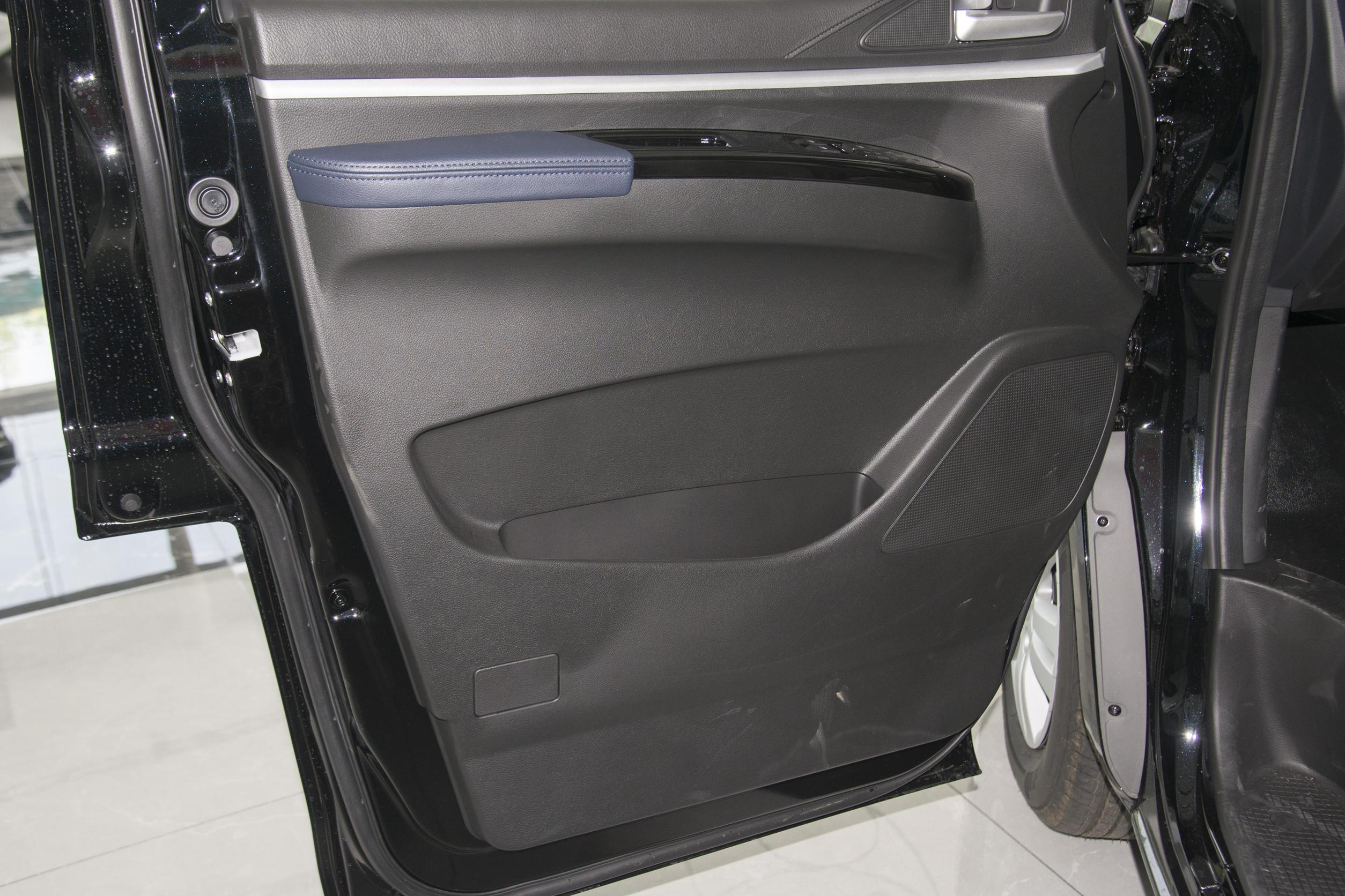 菱智 2023款 M5L 1.6L 舒适型7座图片_东风风行_6/43张图片_汽车空间图库_懂车帝