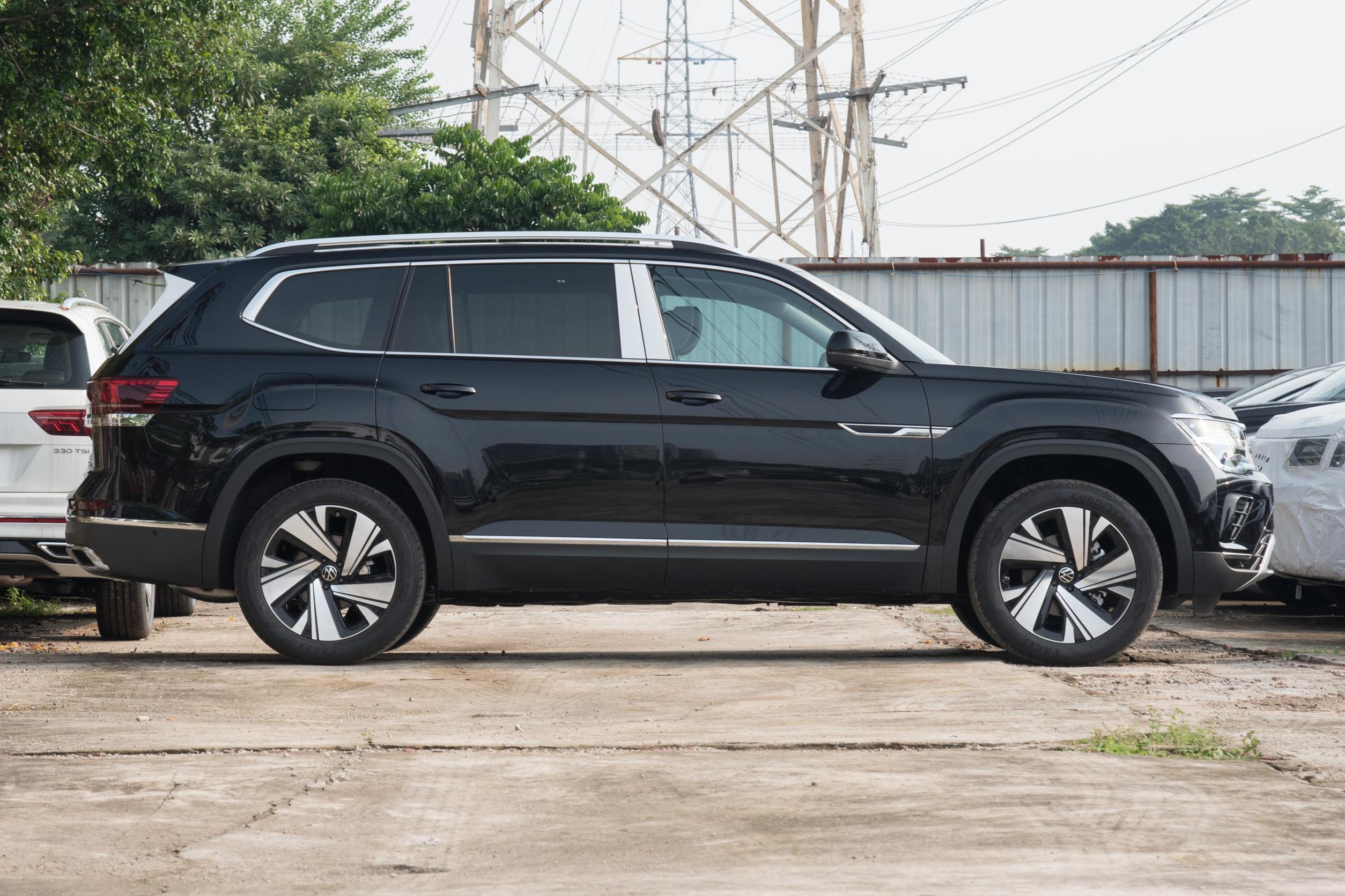 途昂 2024款 530 V6 四驱尊崇豪华版图片_大众_1/61张图片_汽车外观图库_懂车帝