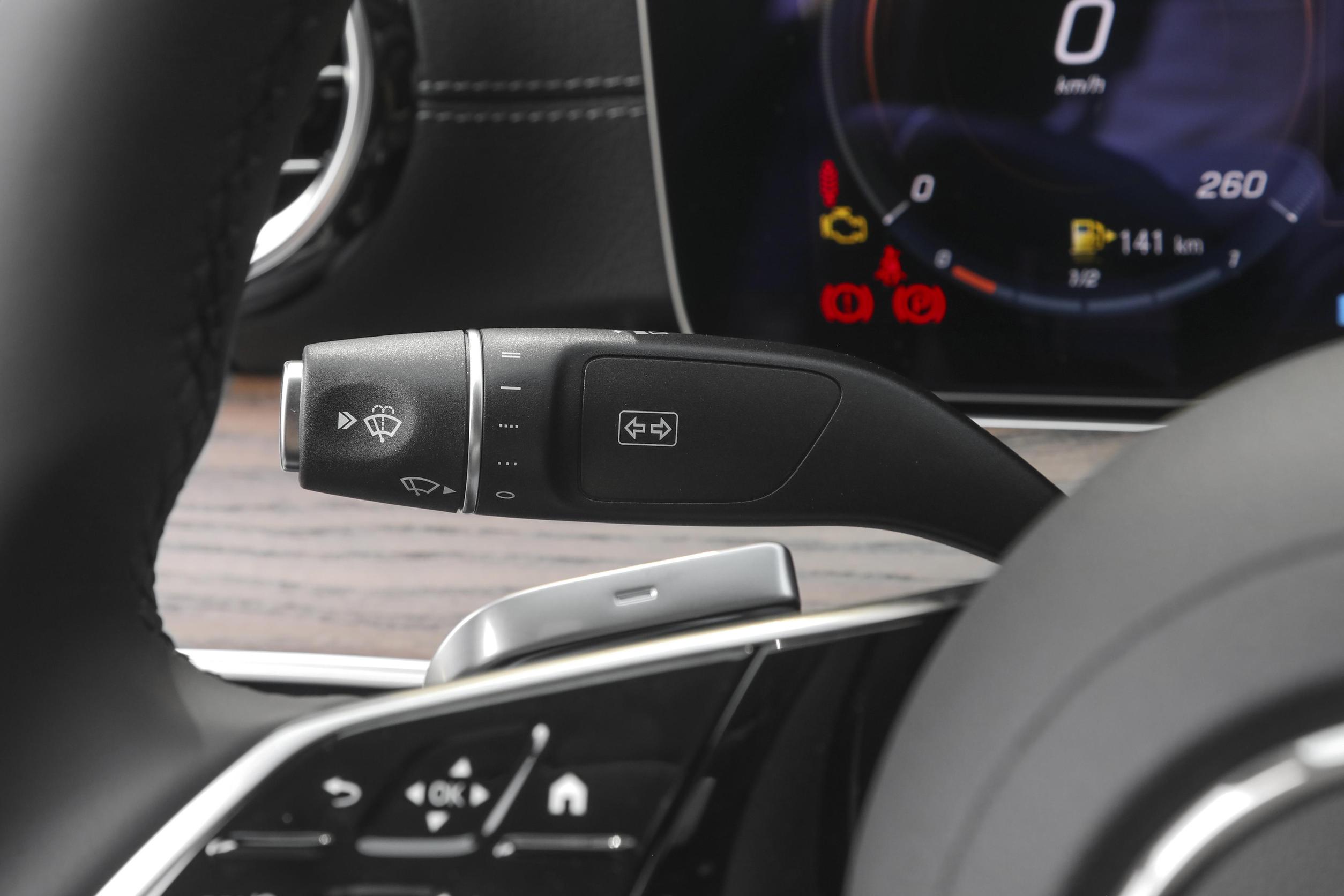 奔驰E级PHEV 2022款 三次改款 E 350 e L 轿车图片_奔驰_21/45张图片_汽车内饰图库_懂车帝