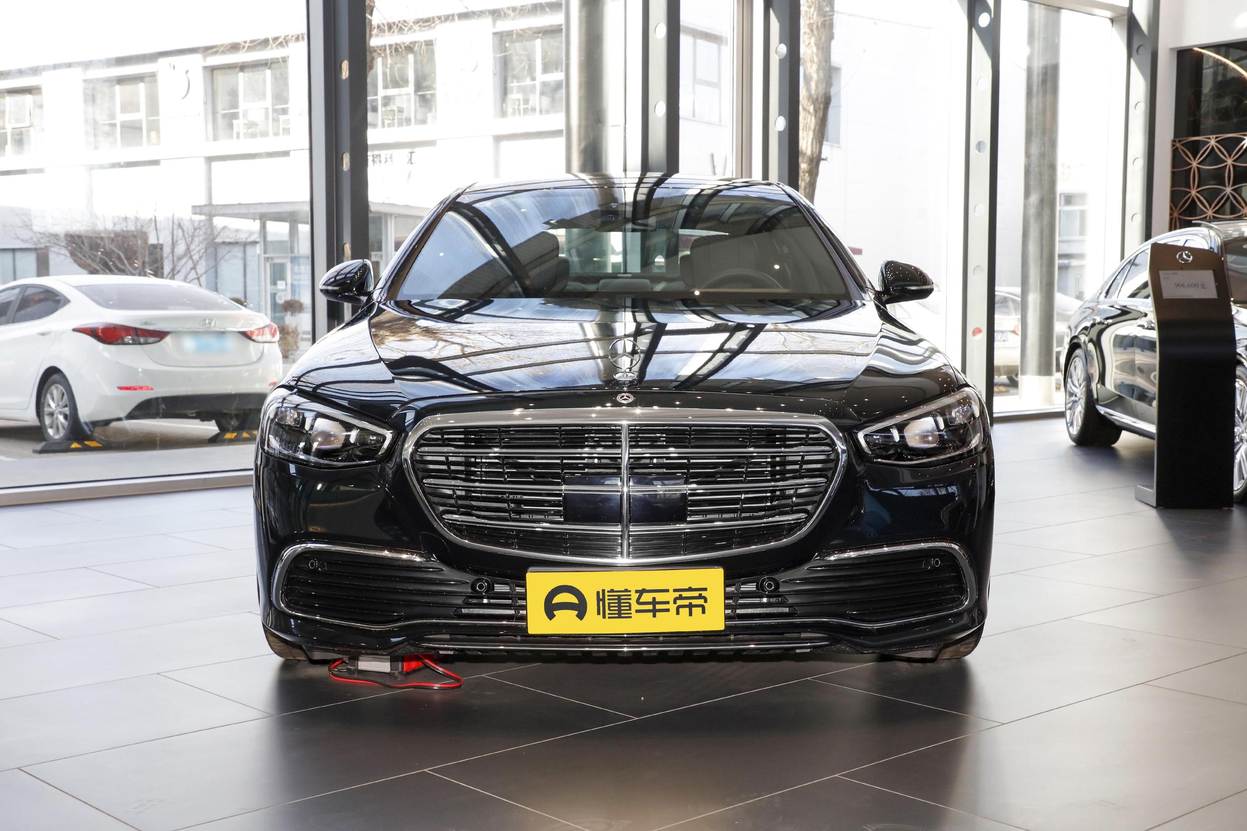 奔驰S级 2023款 S 400 L 商务型图片_奔驰_3/72张图片_汽车外观图库_懂车帝