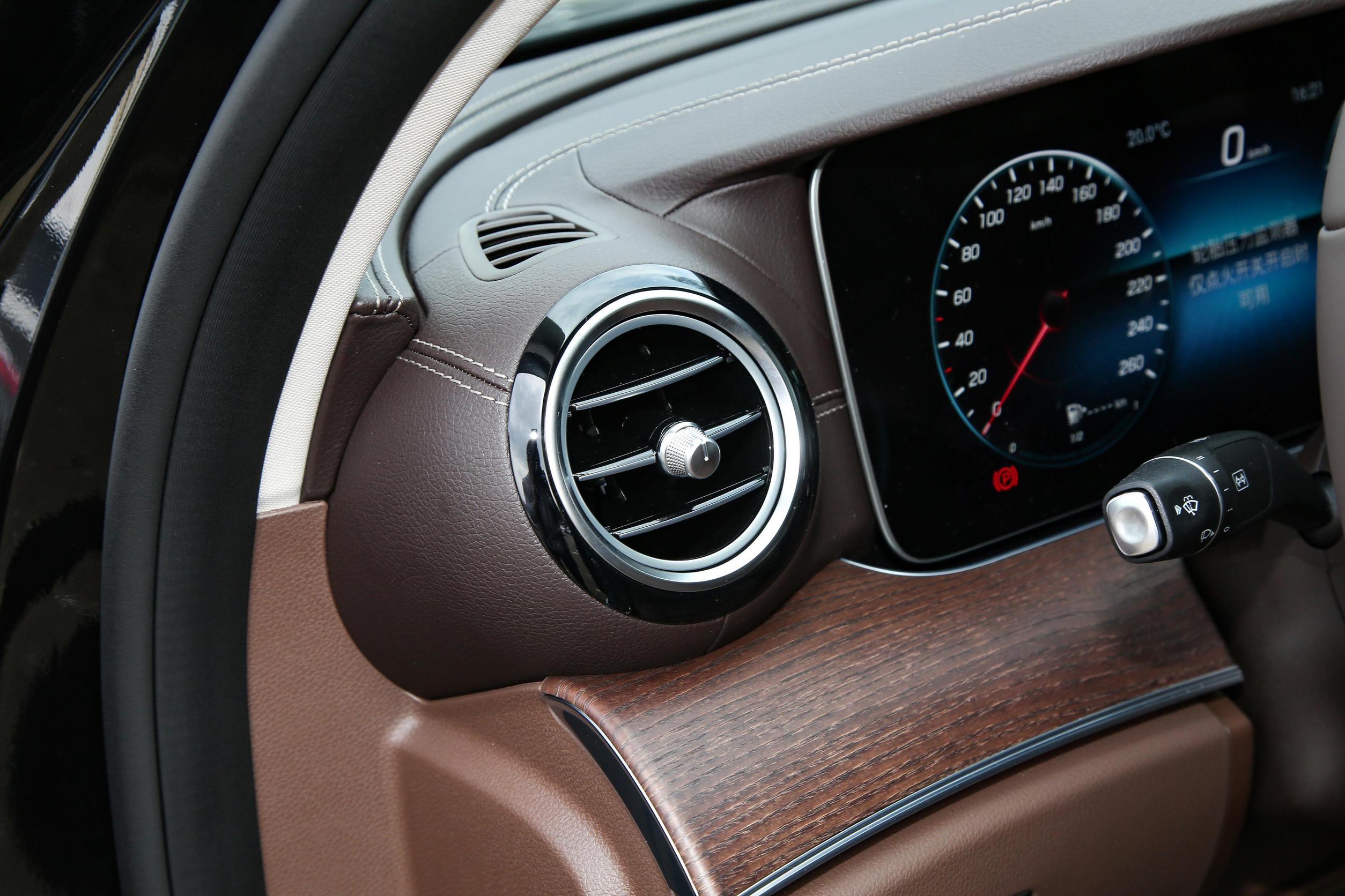 奔驰E级 2023款 改款 E 260 L 轿车图片_奔驰_5/40张图片_汽车内饰图库_懂车帝