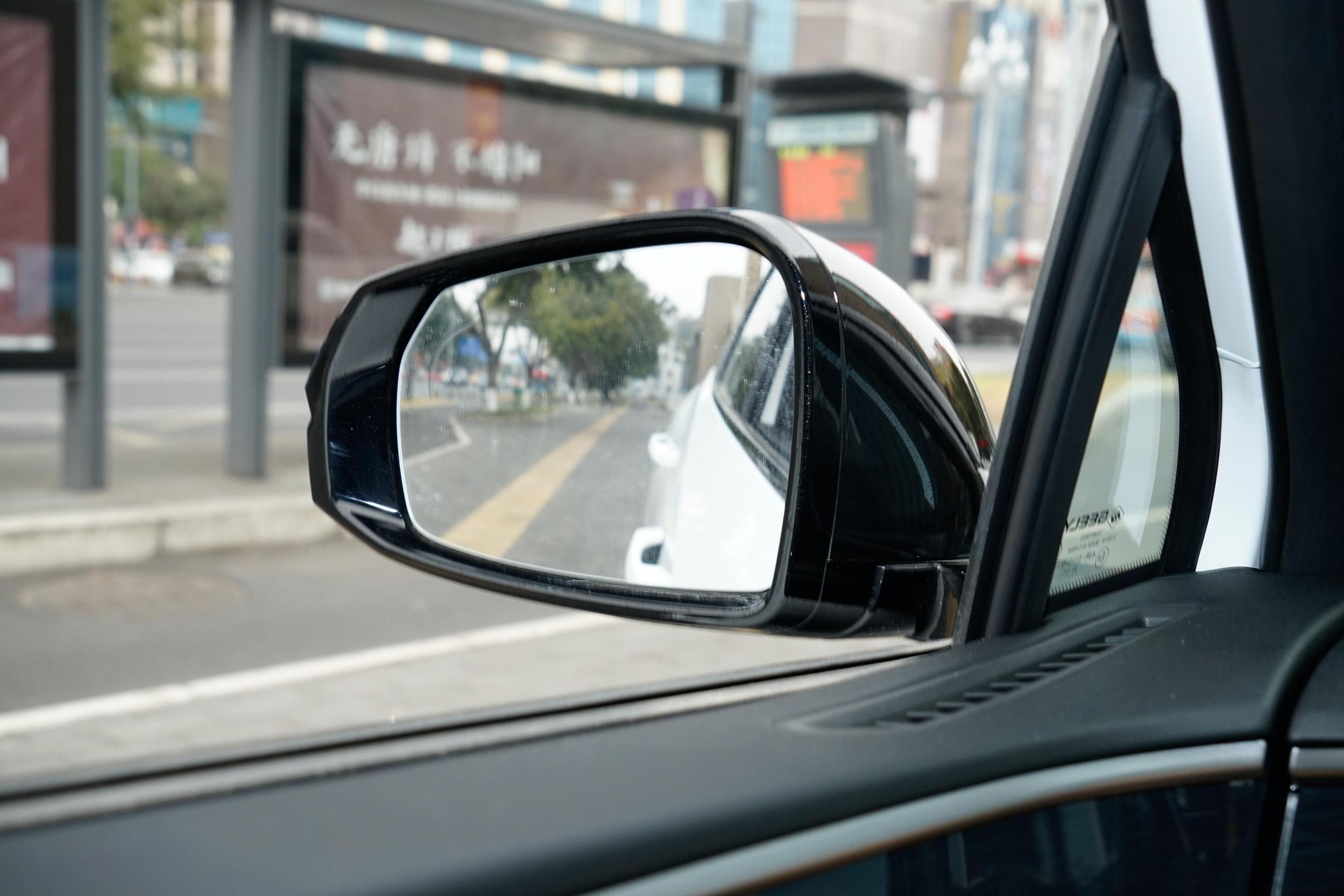 银河L7 2024款 1.5T DHT 115km 亚运幻影龙腾版 图片_吉利银河_1/59张图片_汽车外观图库_懂车帝