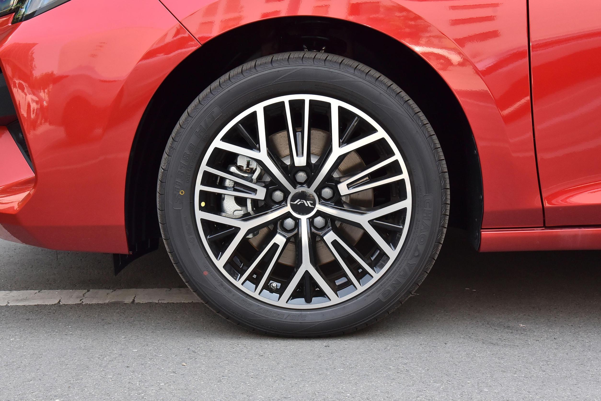 江淮A5 PLUS 2023款 1.5T CVT尊贵版图片_江淮汽车_3/118张图片_汽车外观图库_懂车帝